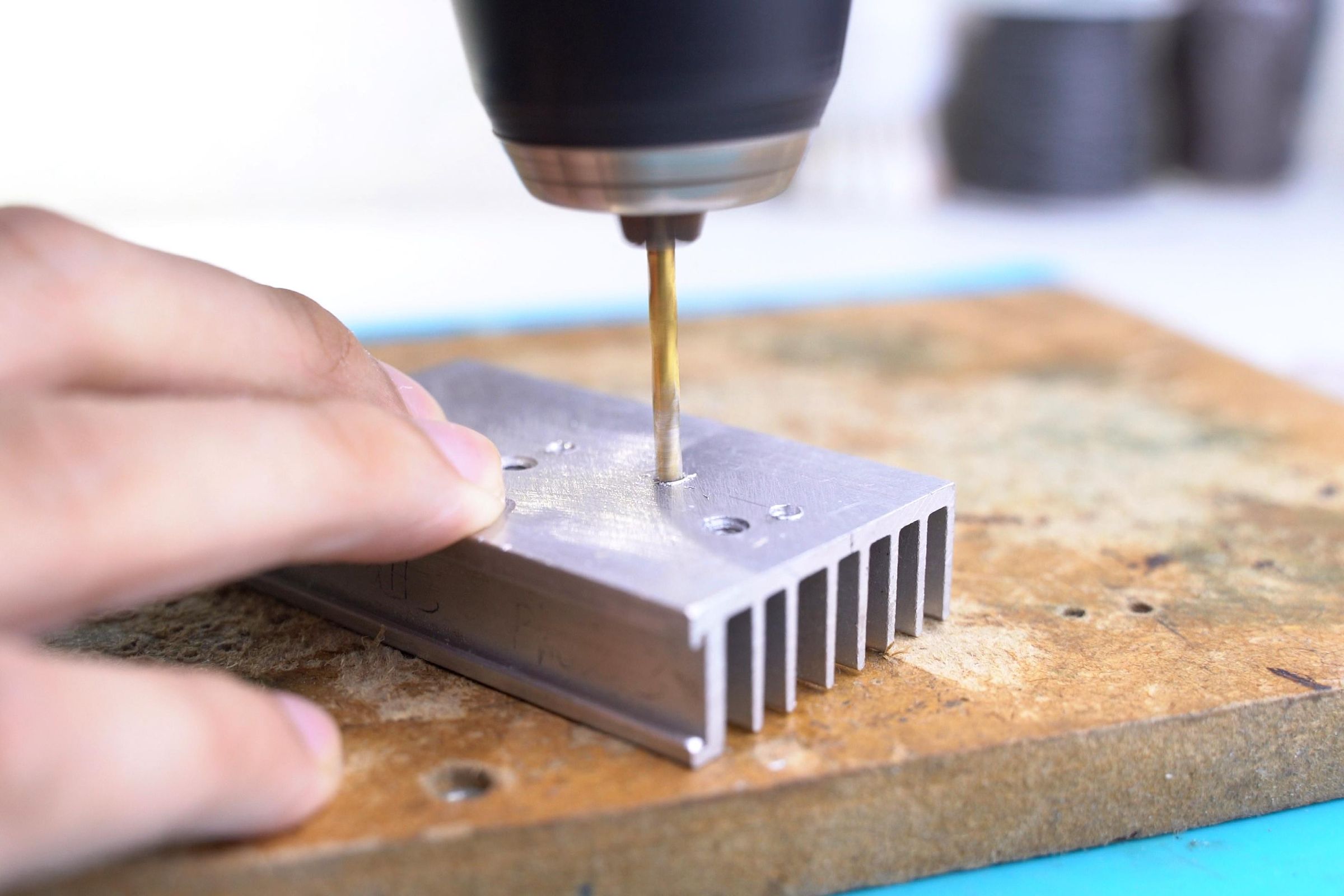 1kW Arduino MPPT Solar Charge Controller (ESP32 + WiFi) : 46 Steps ...