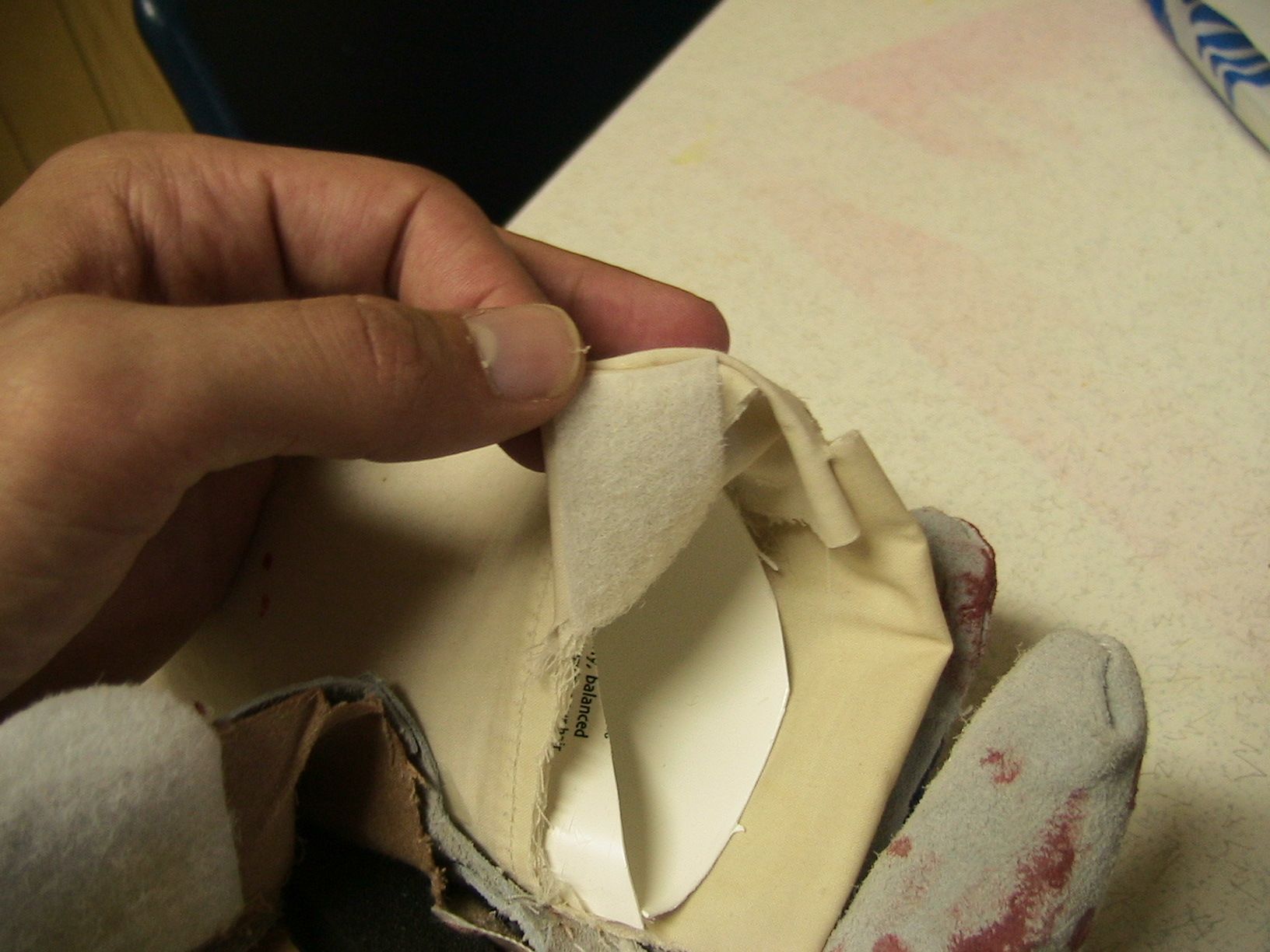 The Living Severed Hand! : 9 Steps (with Pictures) - Instructables