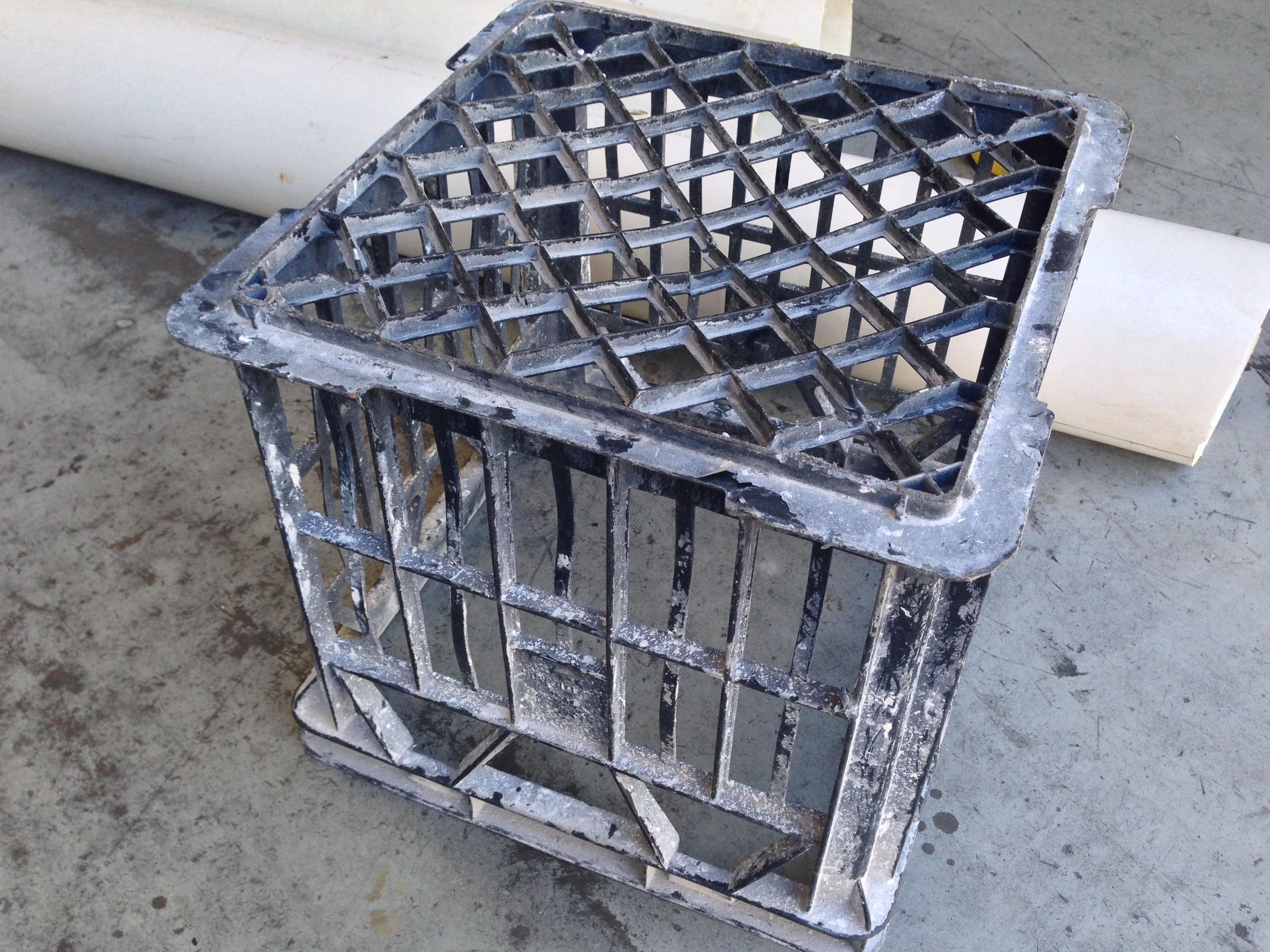 Small Vertical Storage Rack : 7 Steps - Instructables