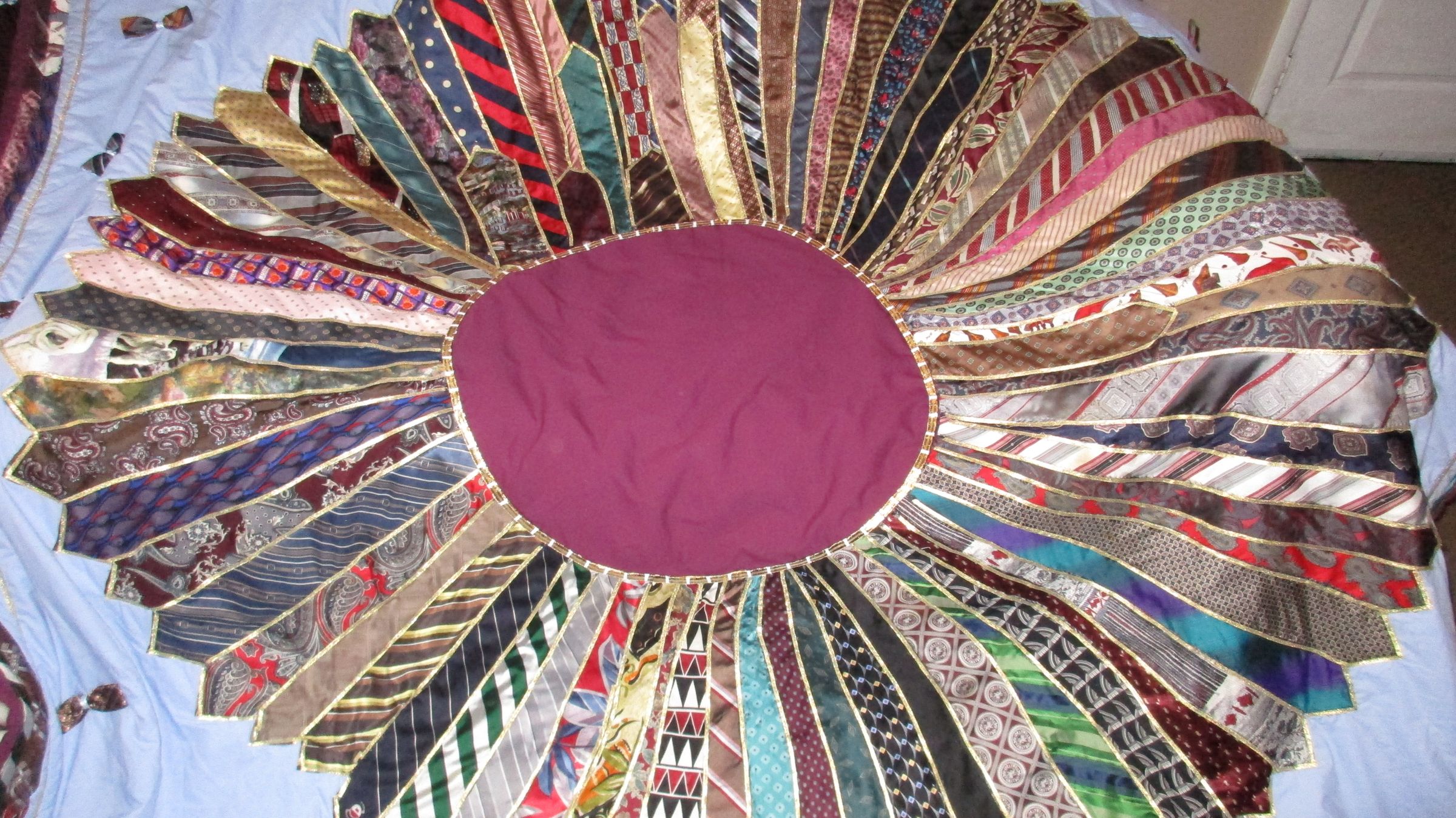 Men's Necktie Quilt : 10 Steps (with Pictures) - Instructables
