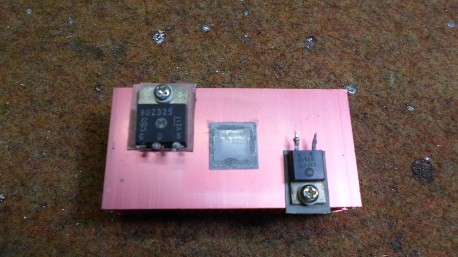 DIY Simple 220v One Transistor Tesla Coil : 3 Steps - Instructables