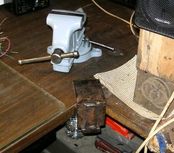 Pivoting Arm Vise Mount Build : 12 Steps (with Pictures) - Instructables