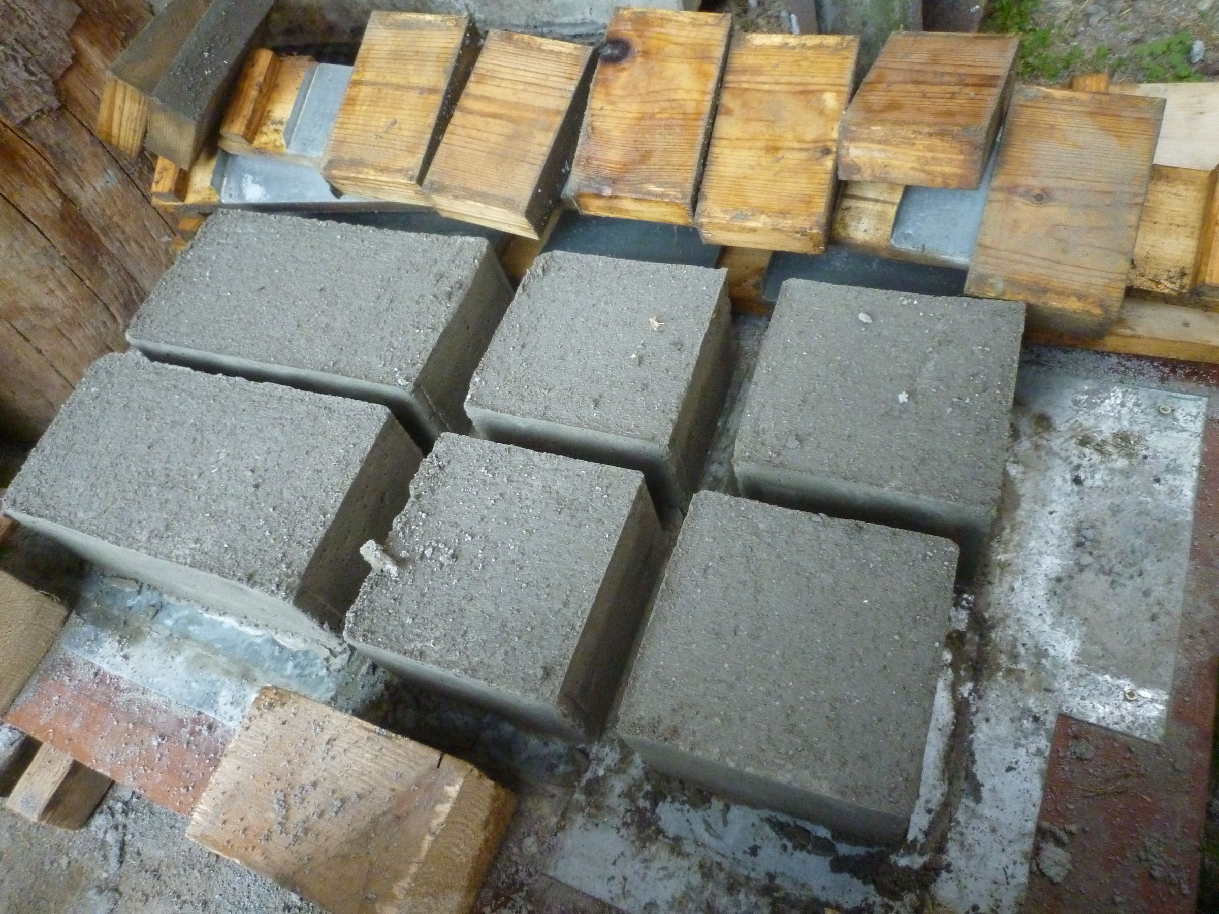 Concrete Brick Casting : 7 Steps - Instructables