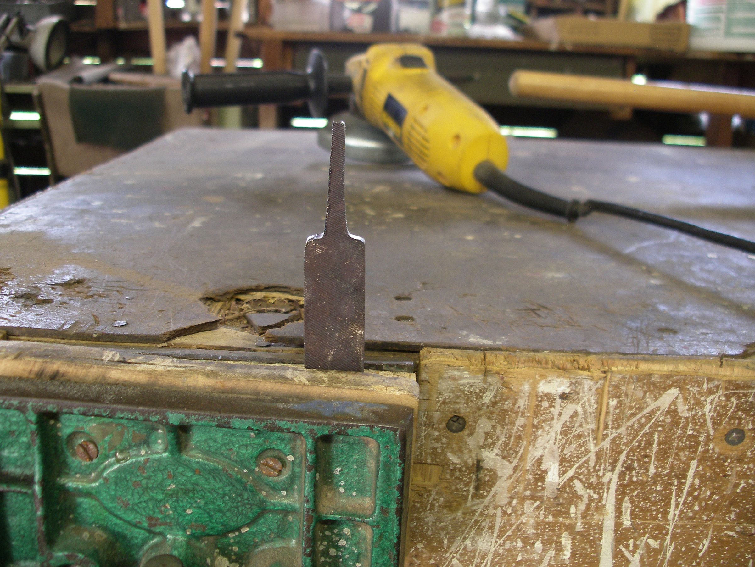 How to Make a Draw Knife : 7 Steps (with Pictures) - Instructables