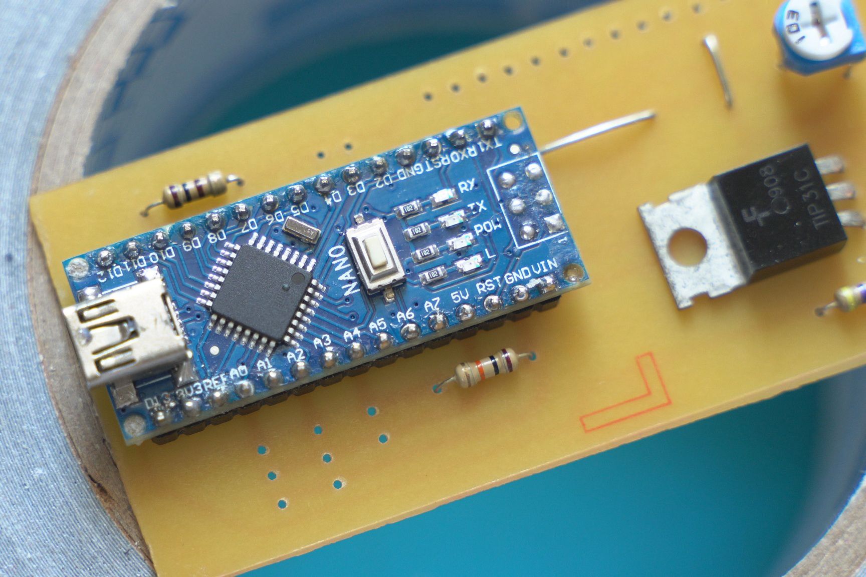 Single Sided PCB Home Fabrication (Presensitized PCB) : 21 Steps (with ...