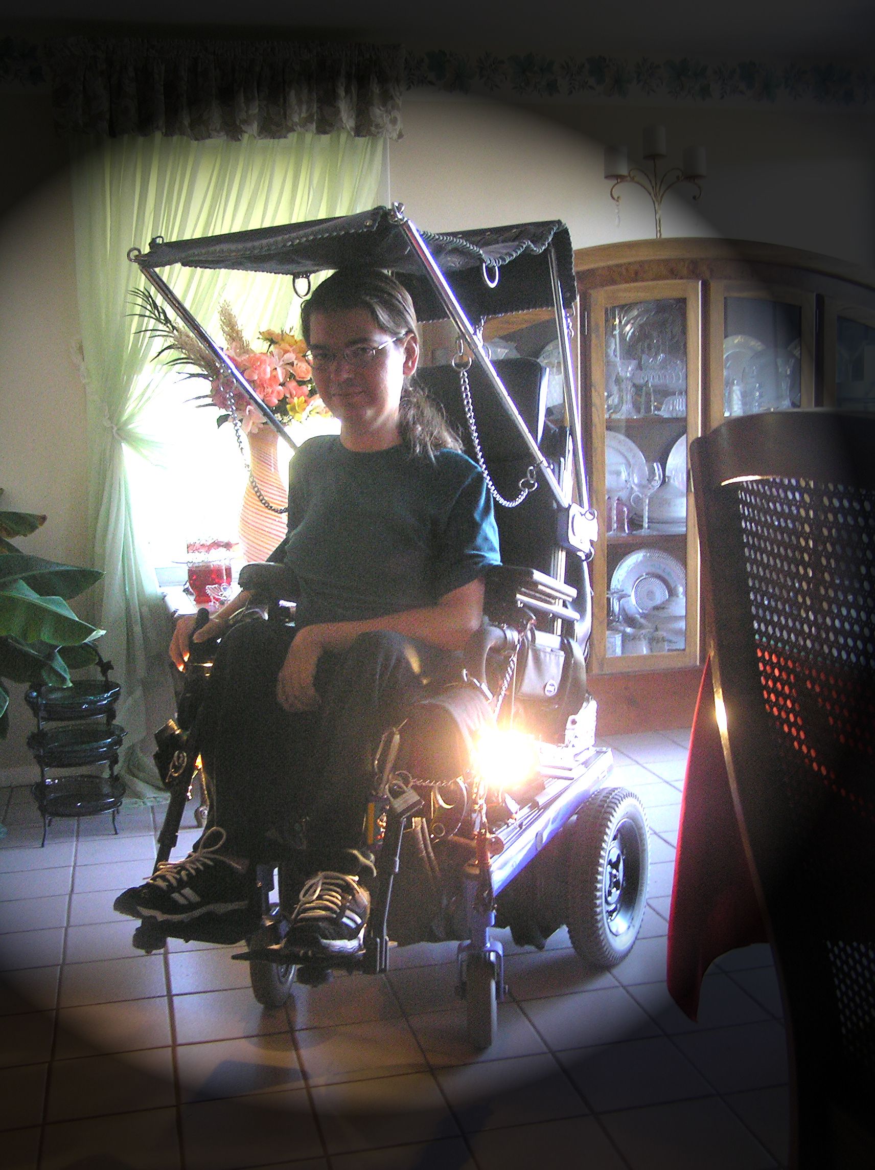 Convertible Roof for Hot-Rod Wheelchair : 8 Steps - Instructables