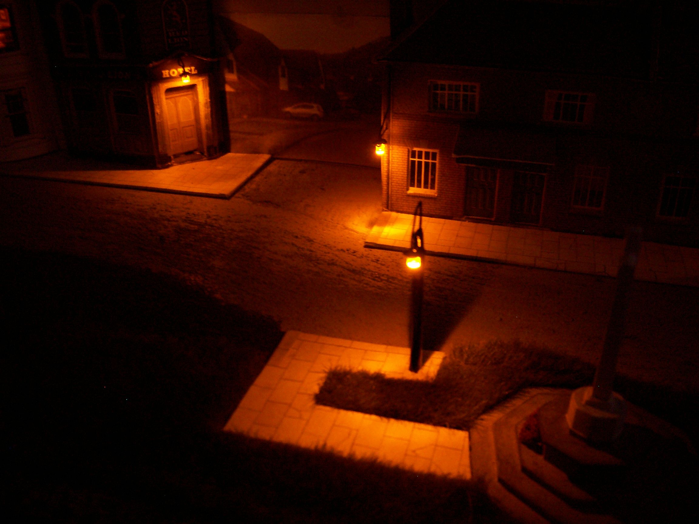 Add Lights to Your Model Railway / Railroad. : 4 Steps - Instructables