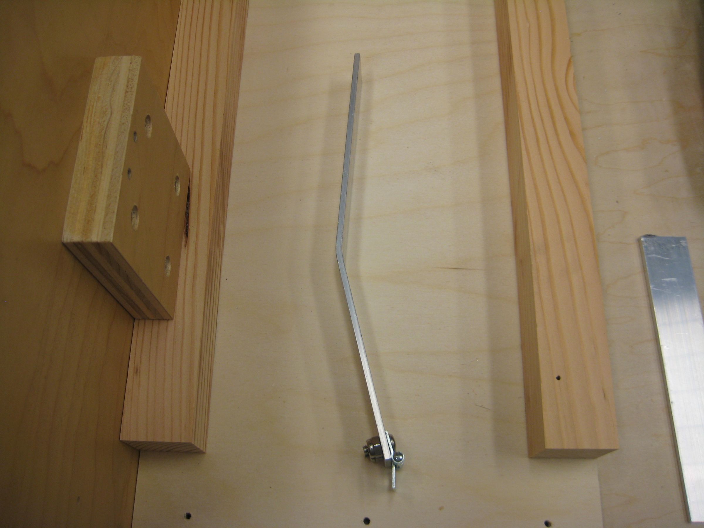 April Fools Screaming Lizard Shipping Container : 10 Steps (with ...