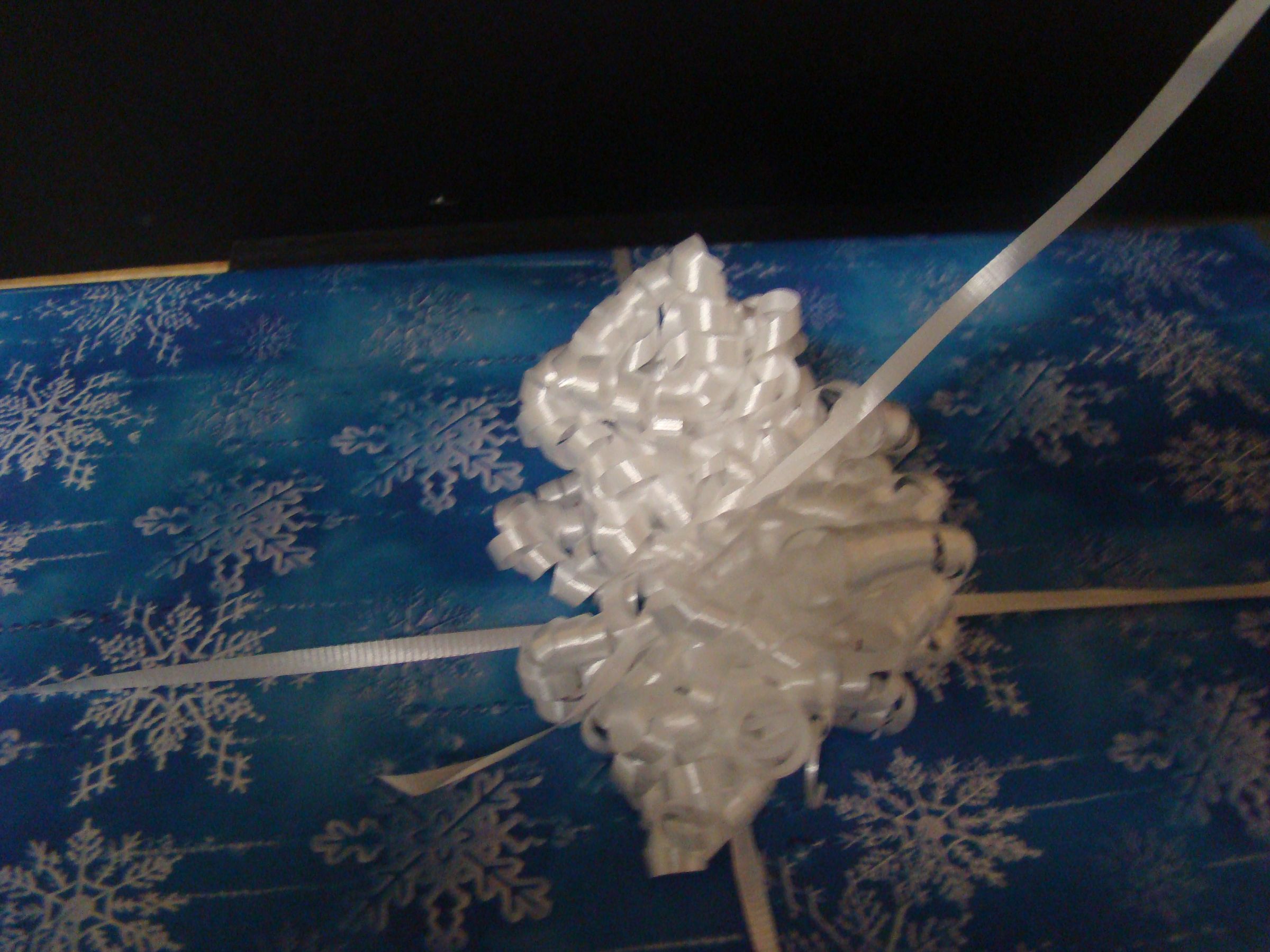 How to Wrap a Classy Package : 11 Steps - Instructables