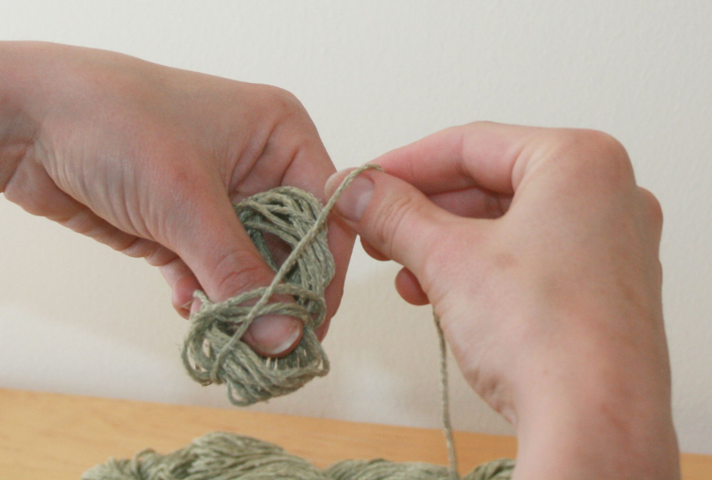 Hand Wind a Ball of Yarn : 4 Steps (with Pictures) - Instructables