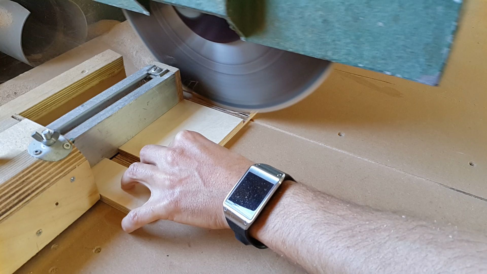 DIY Concealed Hinge Jig : 8 Steps (with Pictures) - Instructables