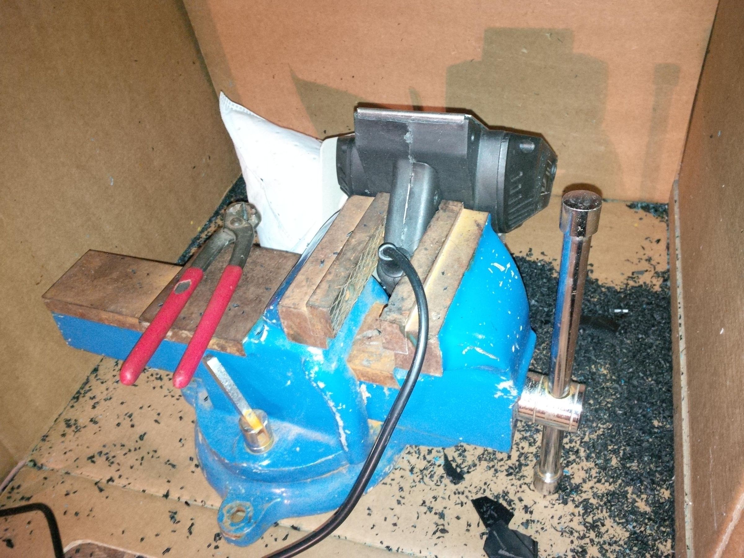 Recycle Plastic Into 3D Printer Filament at Home : 9 Steps (with ...
