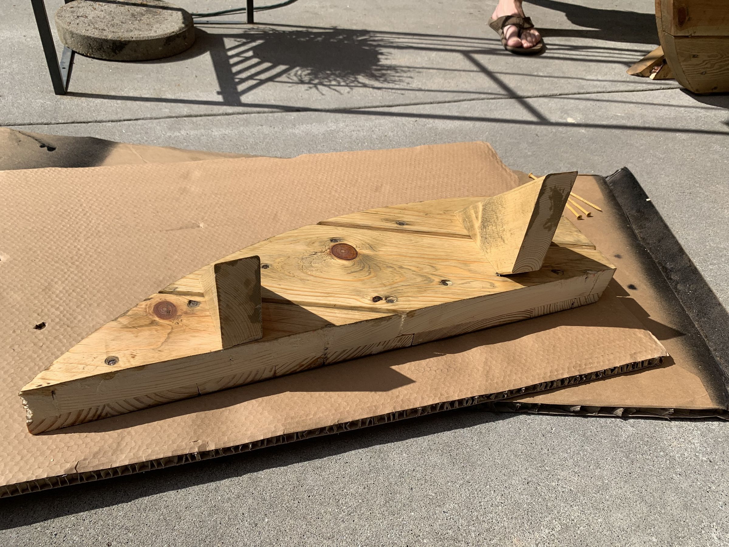 Cable Spool Pallet Bench - DIY Outdoor Seating! : 10 Steps (with ...