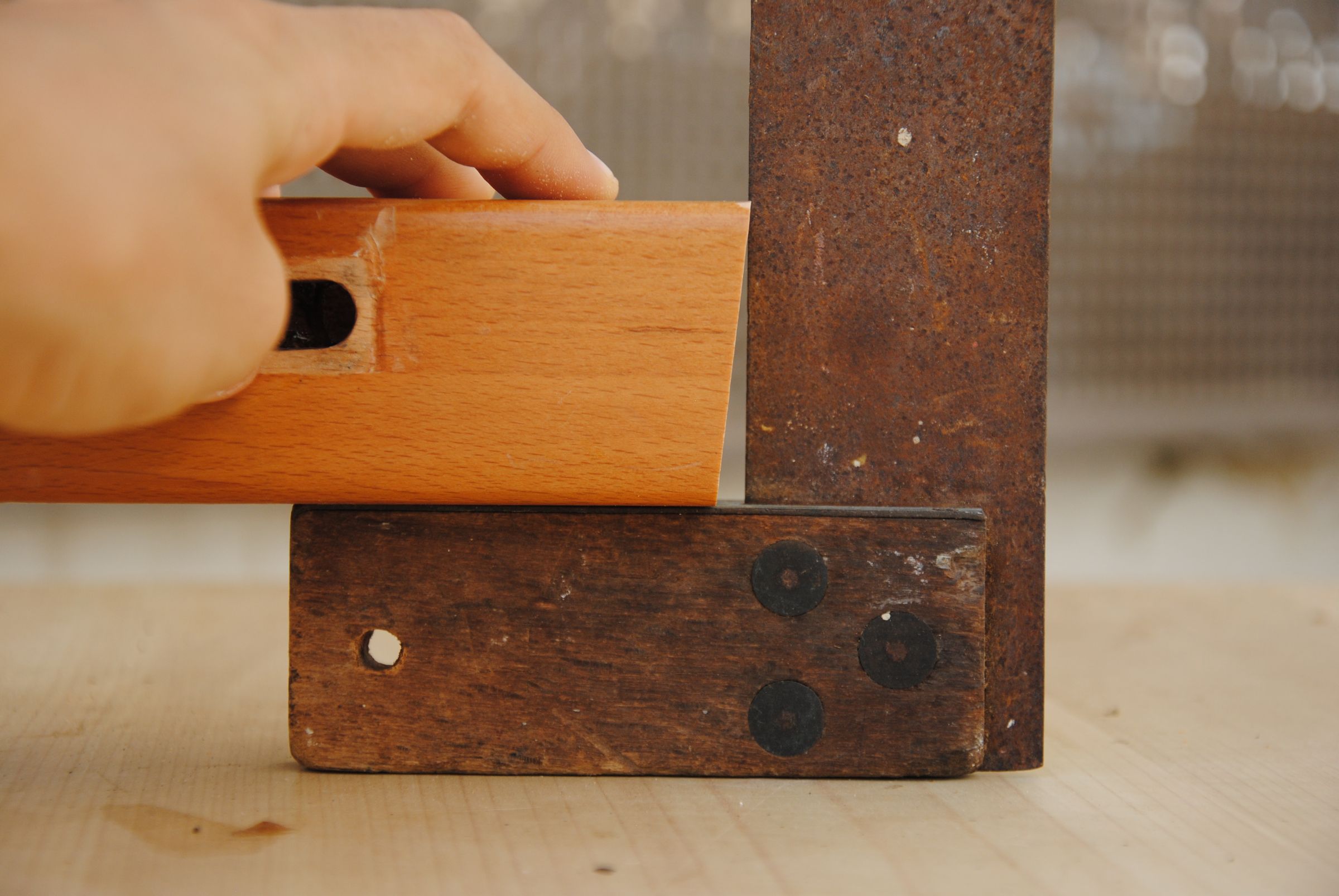 DIY Magnetic Hand-Saw Guide : 8 Steps (with Pictures) - Instructables