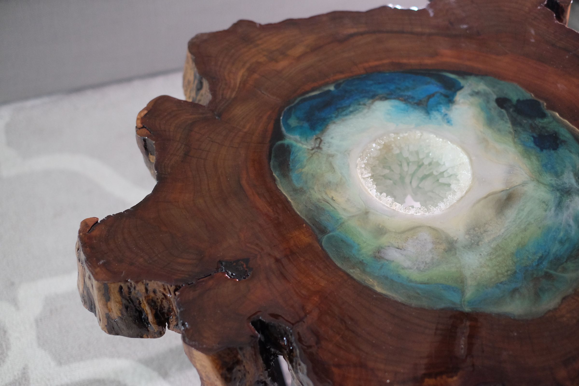 Wood & Resin Geode Table : 8 Steps (with Pictures) - Instructables