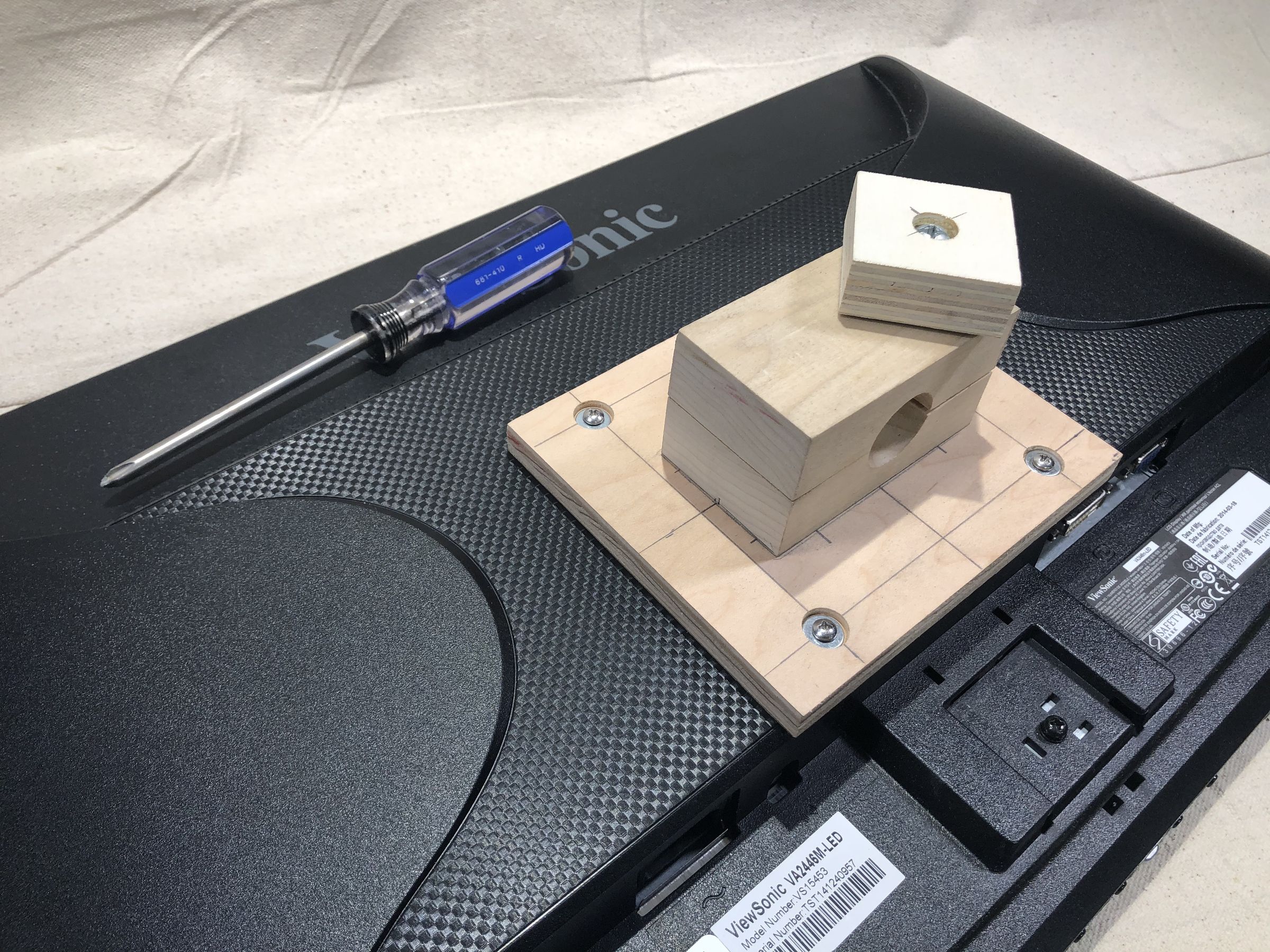 Wooden Adjustable Height Monitor Stand : 8 Steps (with Pictures ...