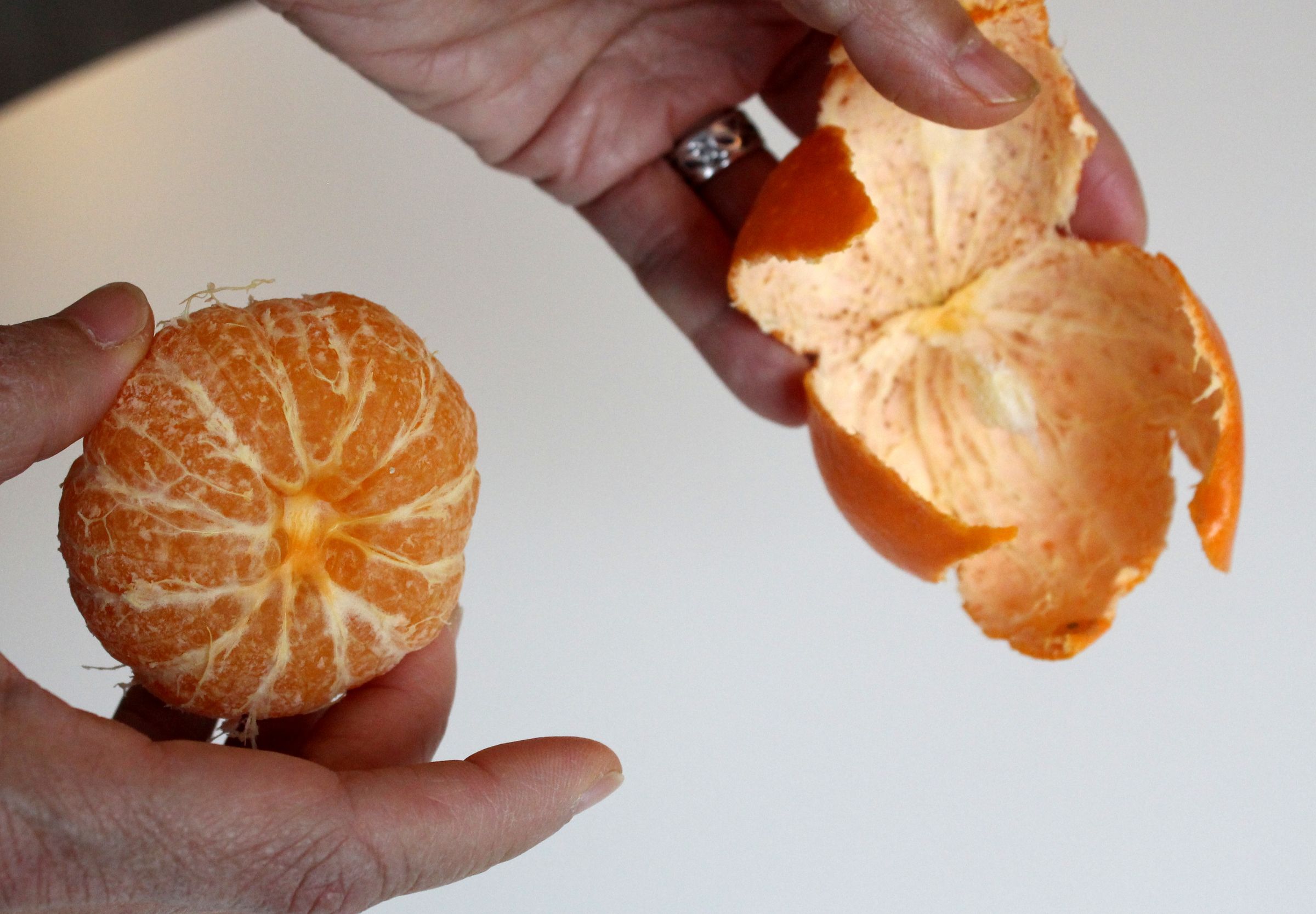 The Art of Peeling a Tangerine : 3 Steps (with Pictures) - Instructables