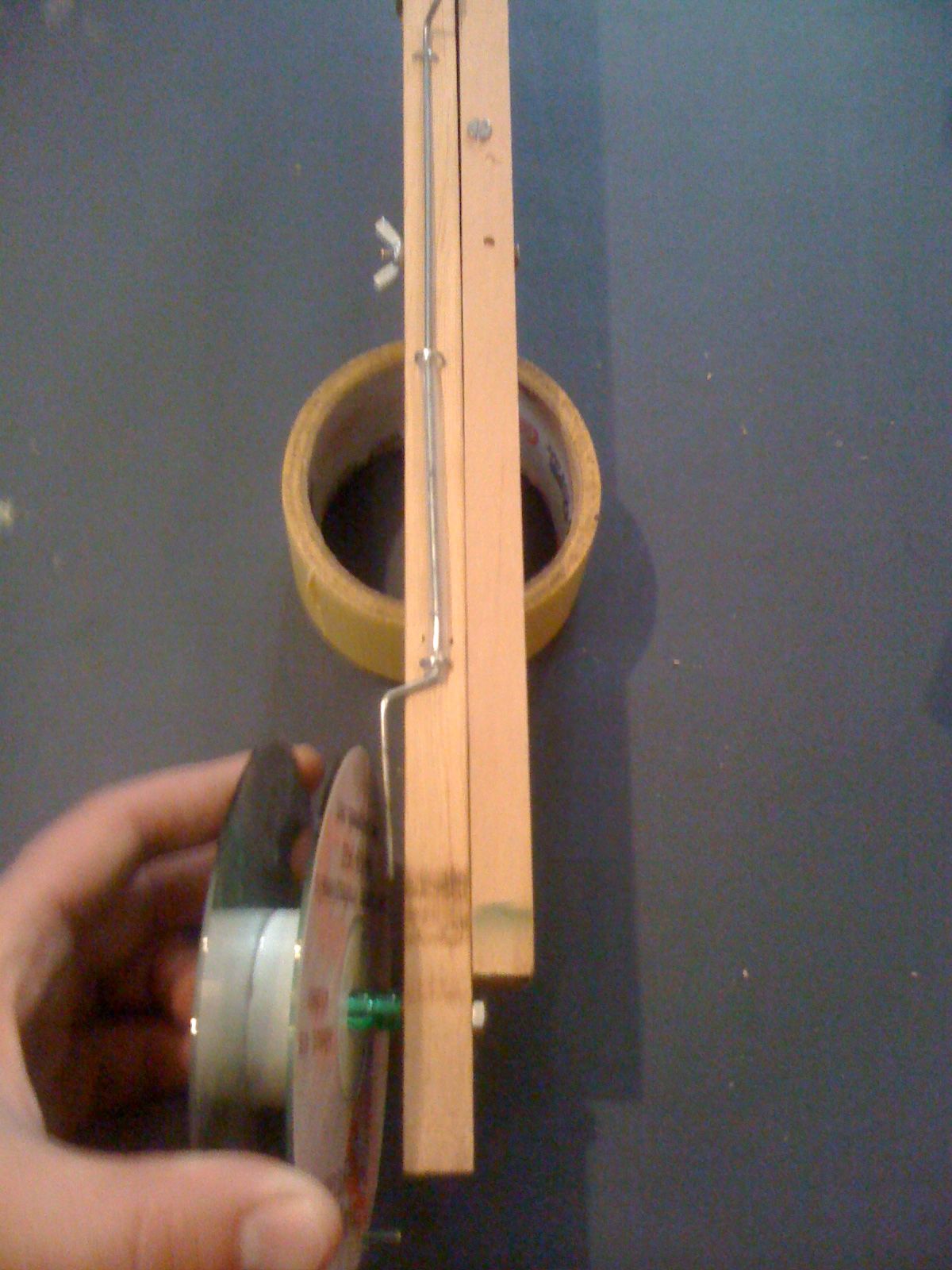 The Cub Scout Tip Up : 8 Steps - Instructables