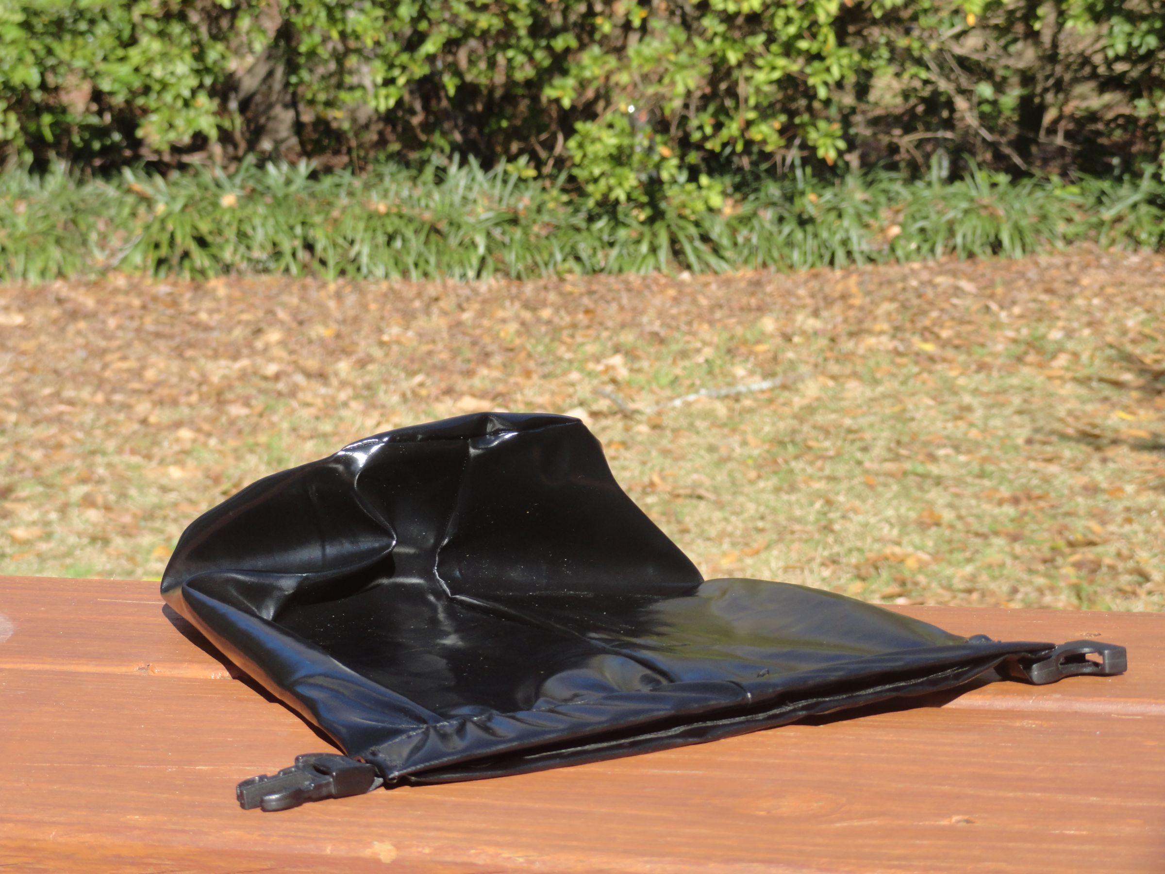 Dry Bag : 7 Steps (with Pictures) - Instructables
