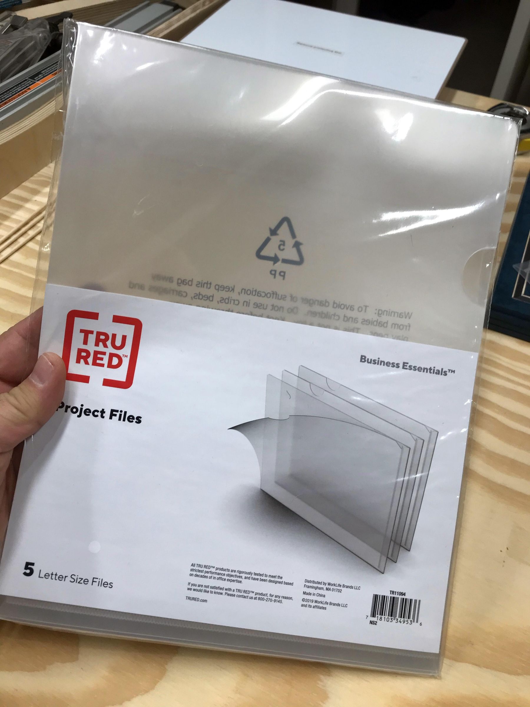 Custom DM Screen : 13 Steps (with Pictures) - Instructables