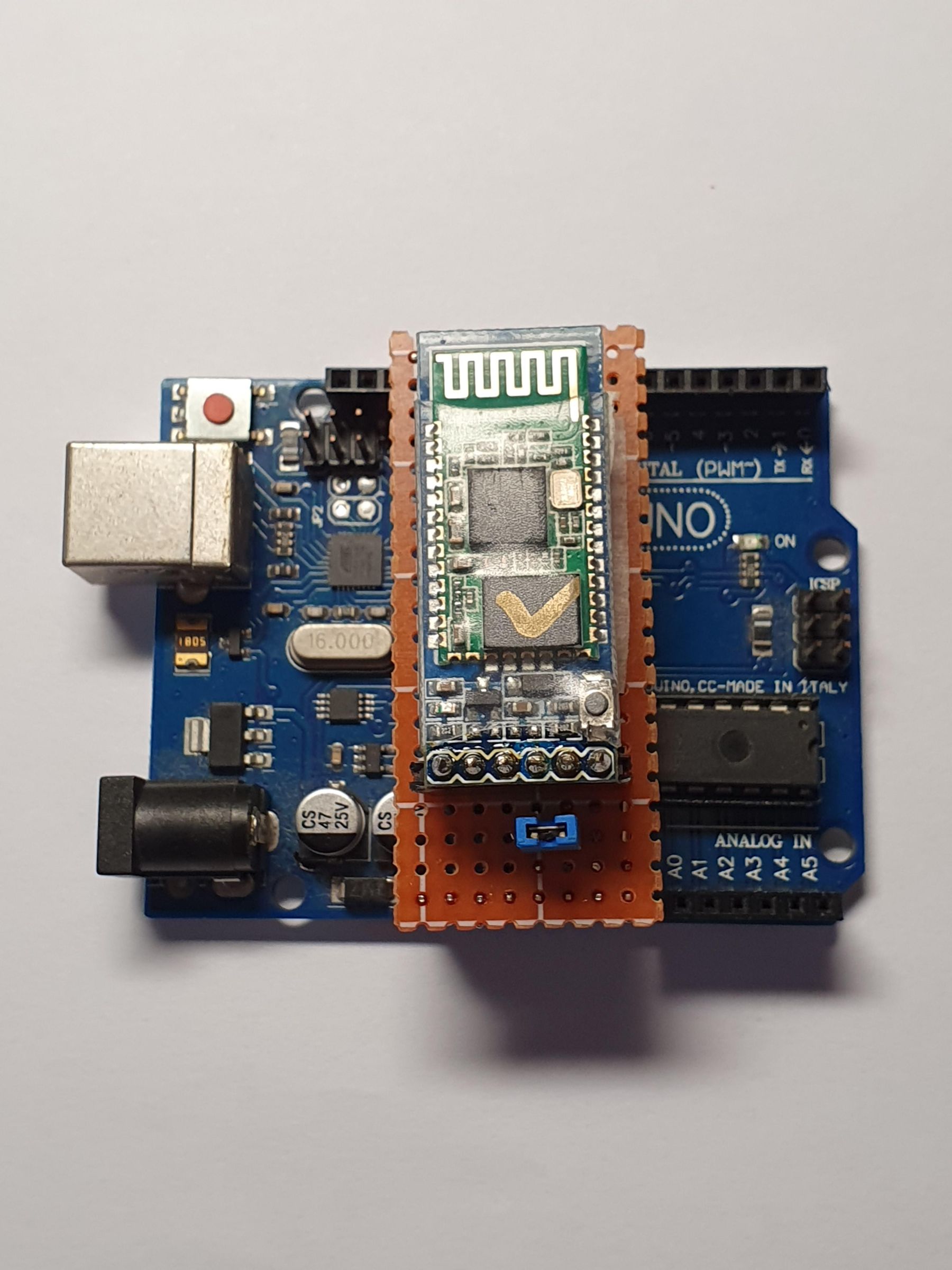 Modify the HC-05 Bluetooth Module Defaults Using AT Commands : 4 Steps - Instructables