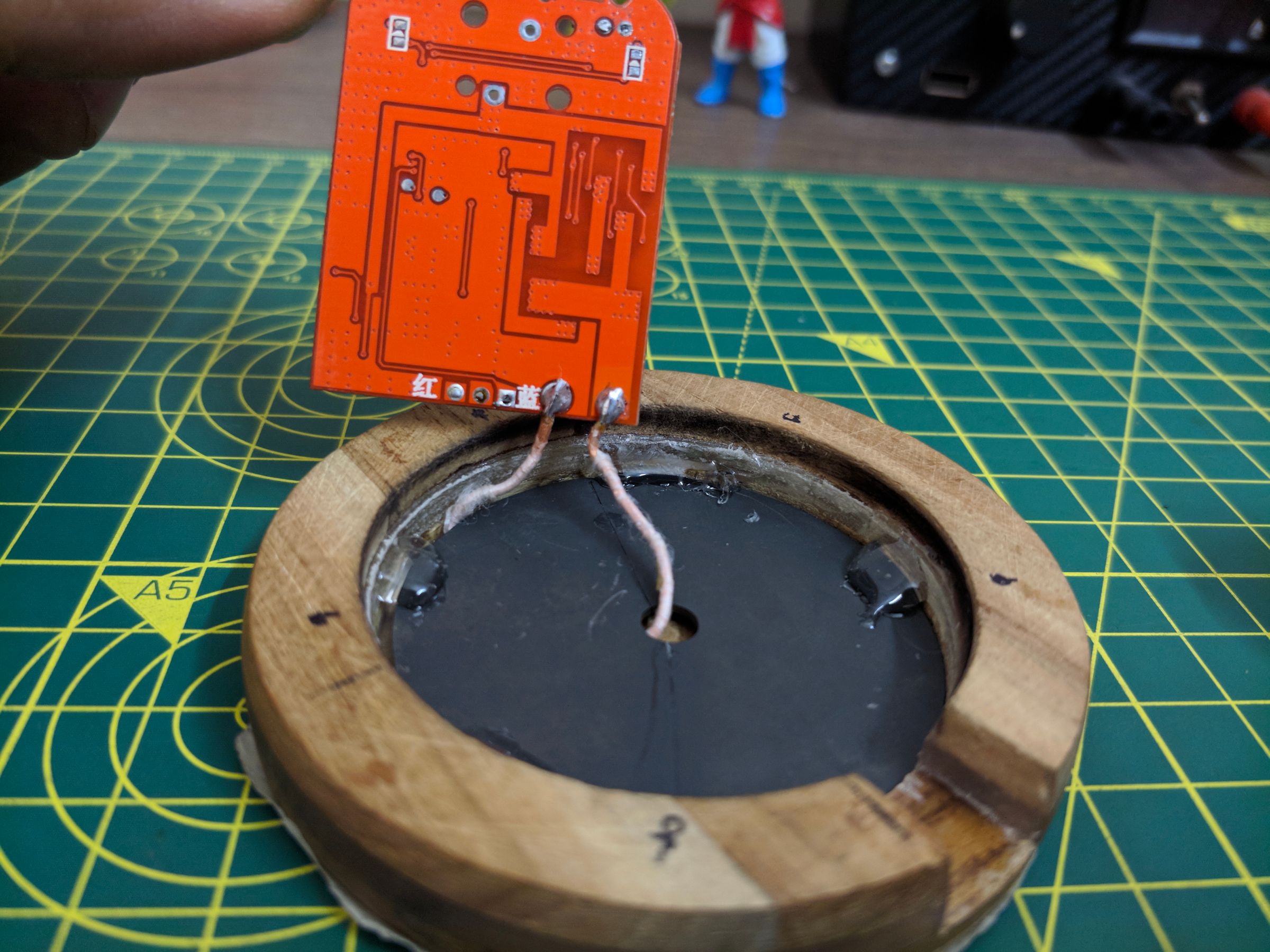 CUT THE CORD: DIY Qi WIRELESS CHARGING PAD AND STAND. : 26 Steps (with ...