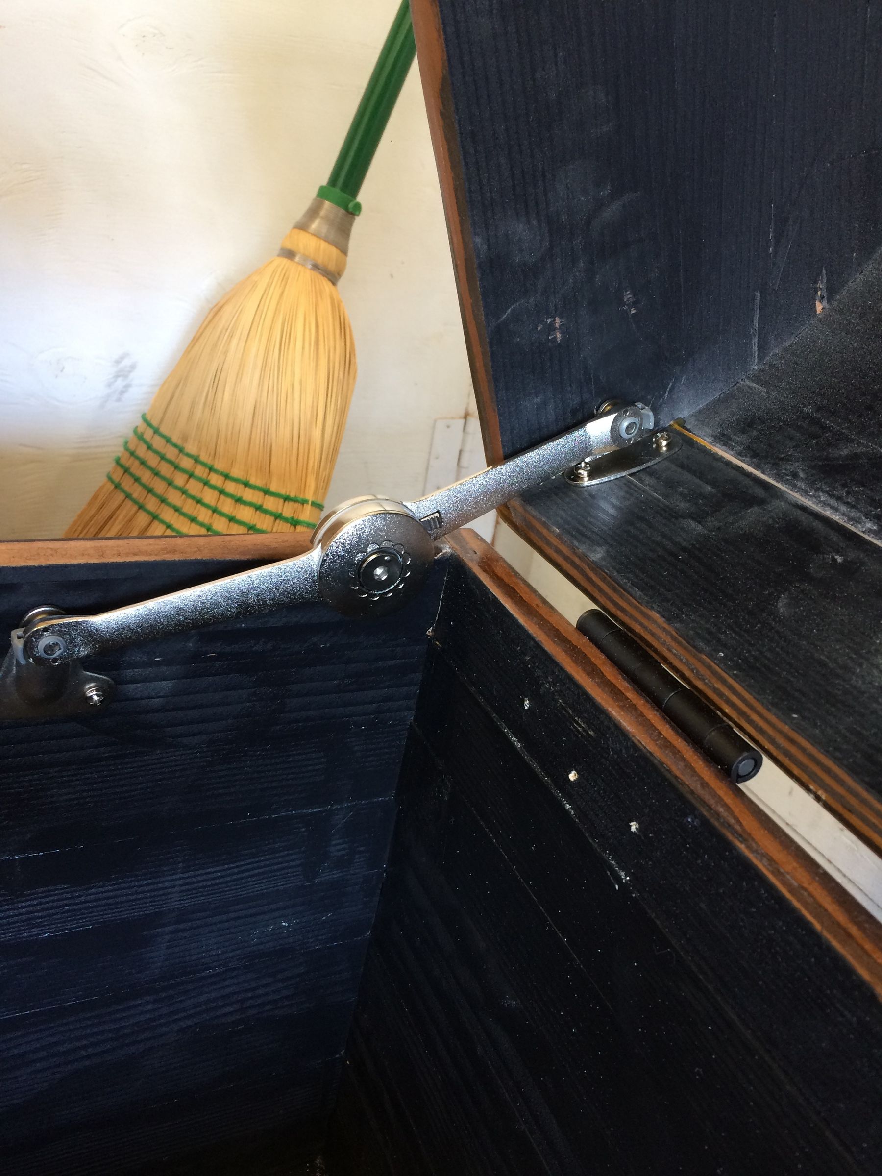 Leftover 2x4 Chest : 8 Steps (with Pictures) - Instructables