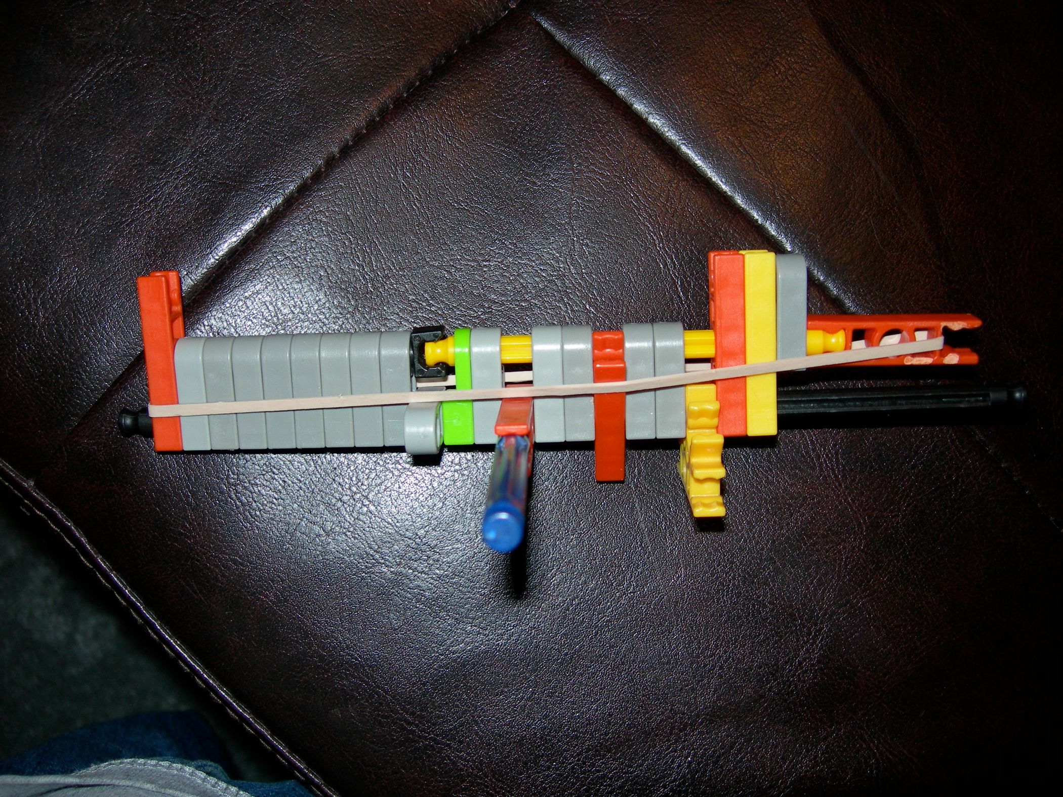 Bolt Action Knex Gun : 10 Steps - Instructables