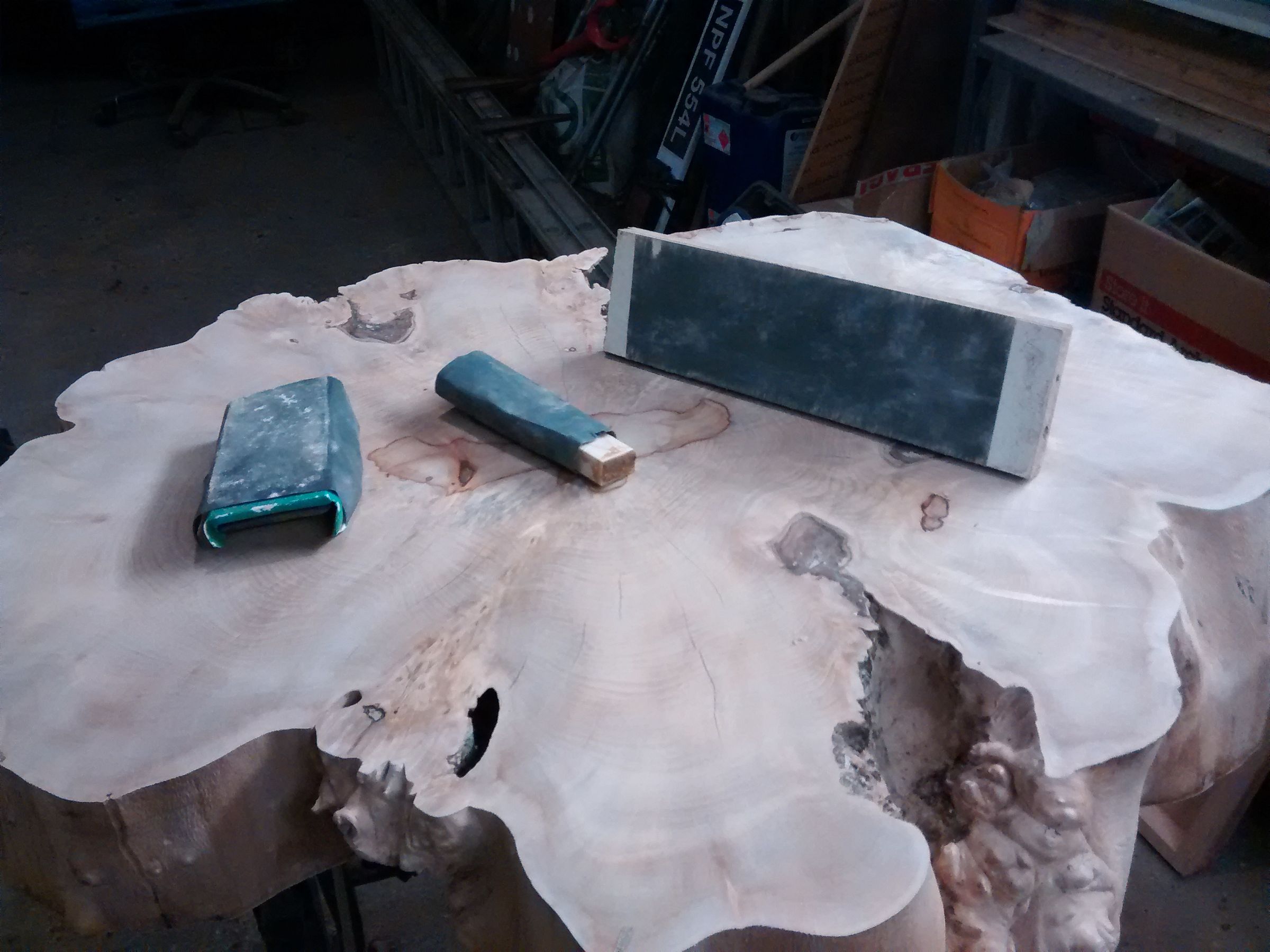 Large Log Slice Table : 9 Steps (with Pictures) - Instructables