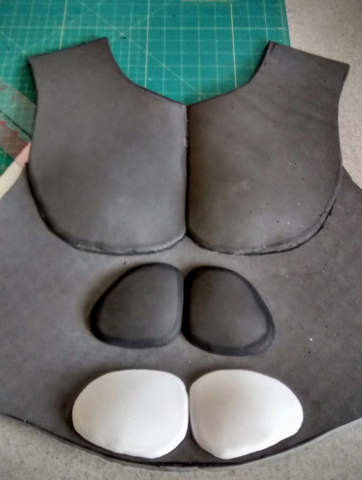 Foam Breastplate : 9 Steps (with Pictures) - Instructables