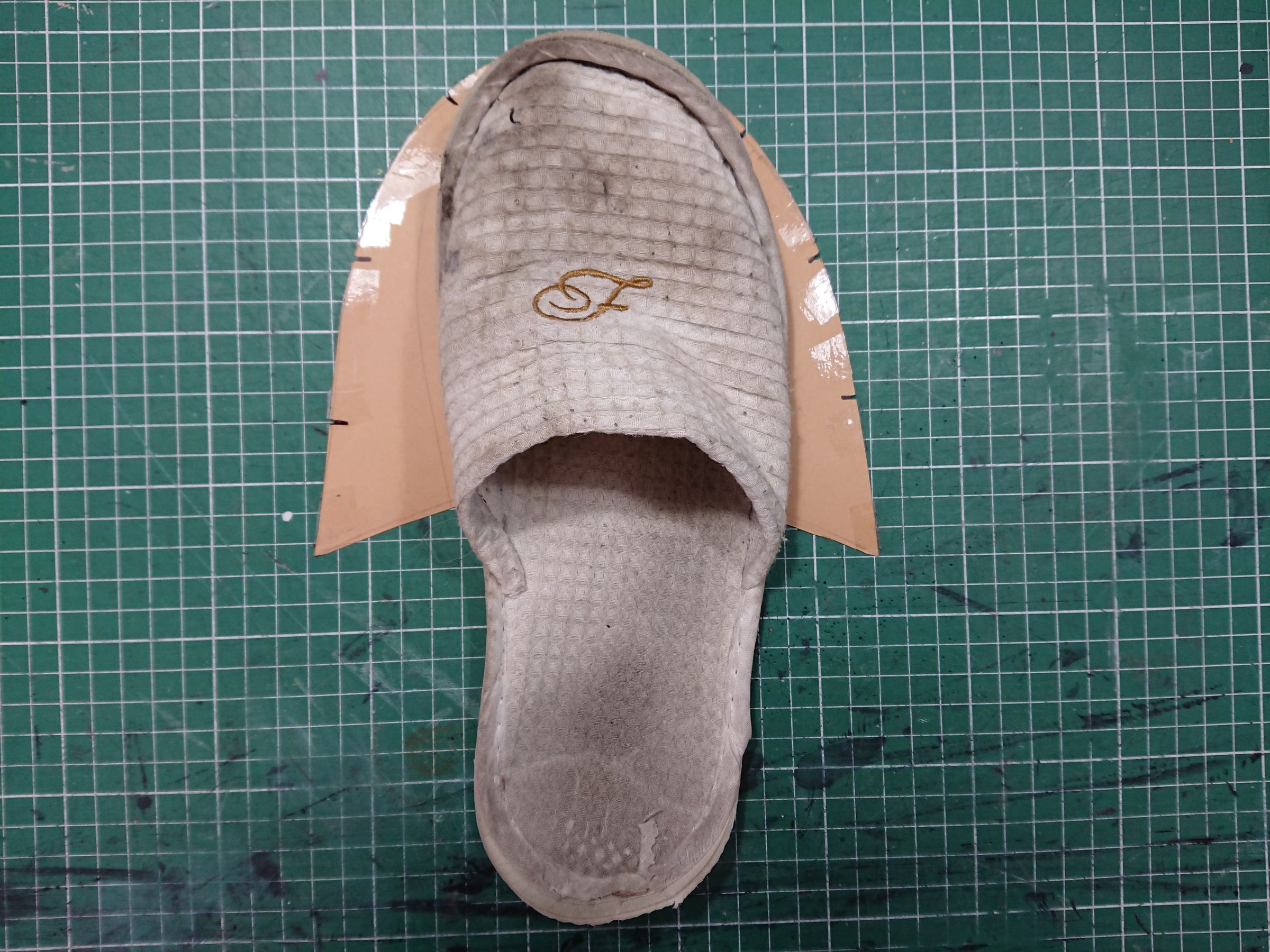 Making Leather Slippers : 9 Steps (with Pictures) - Instructables