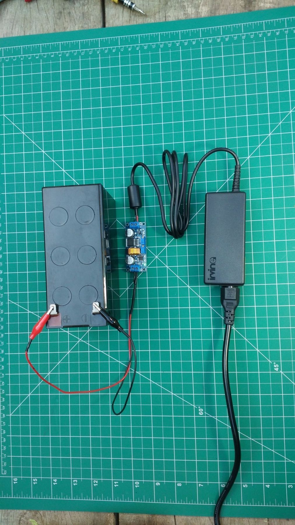 How to Make a 12v Battery Charger : 5 Steps (with Pictures) - Instructables