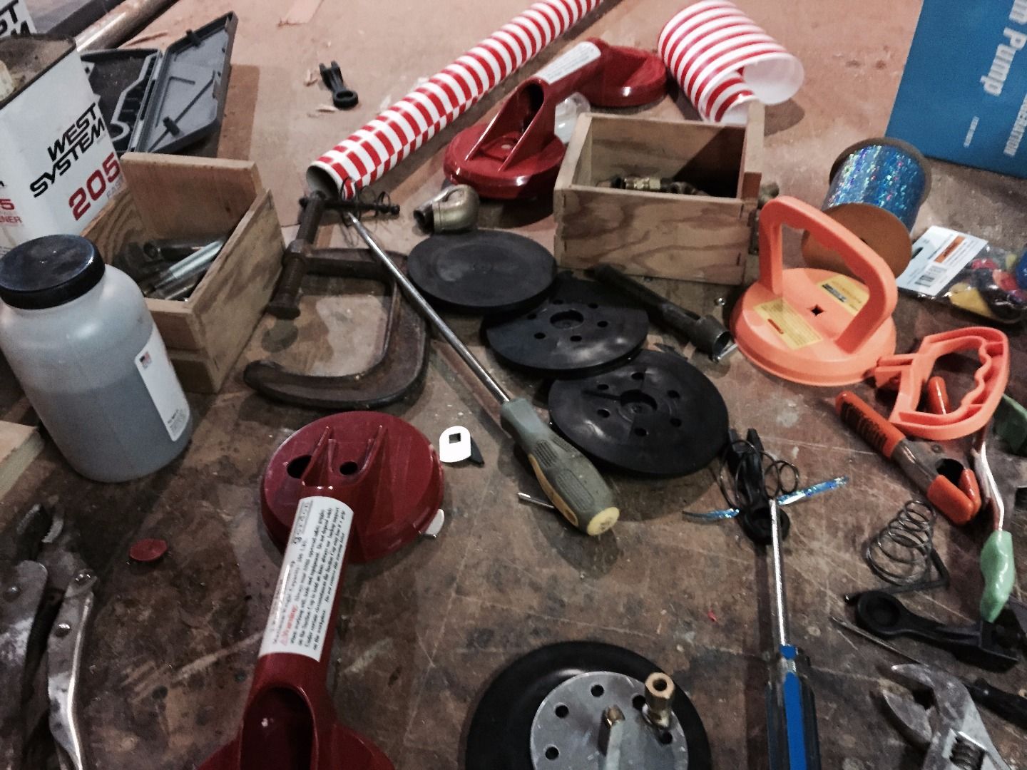 How to Make a Vacuum Powered Plywood Lifter for Your Workshop : 5 Steps ...
