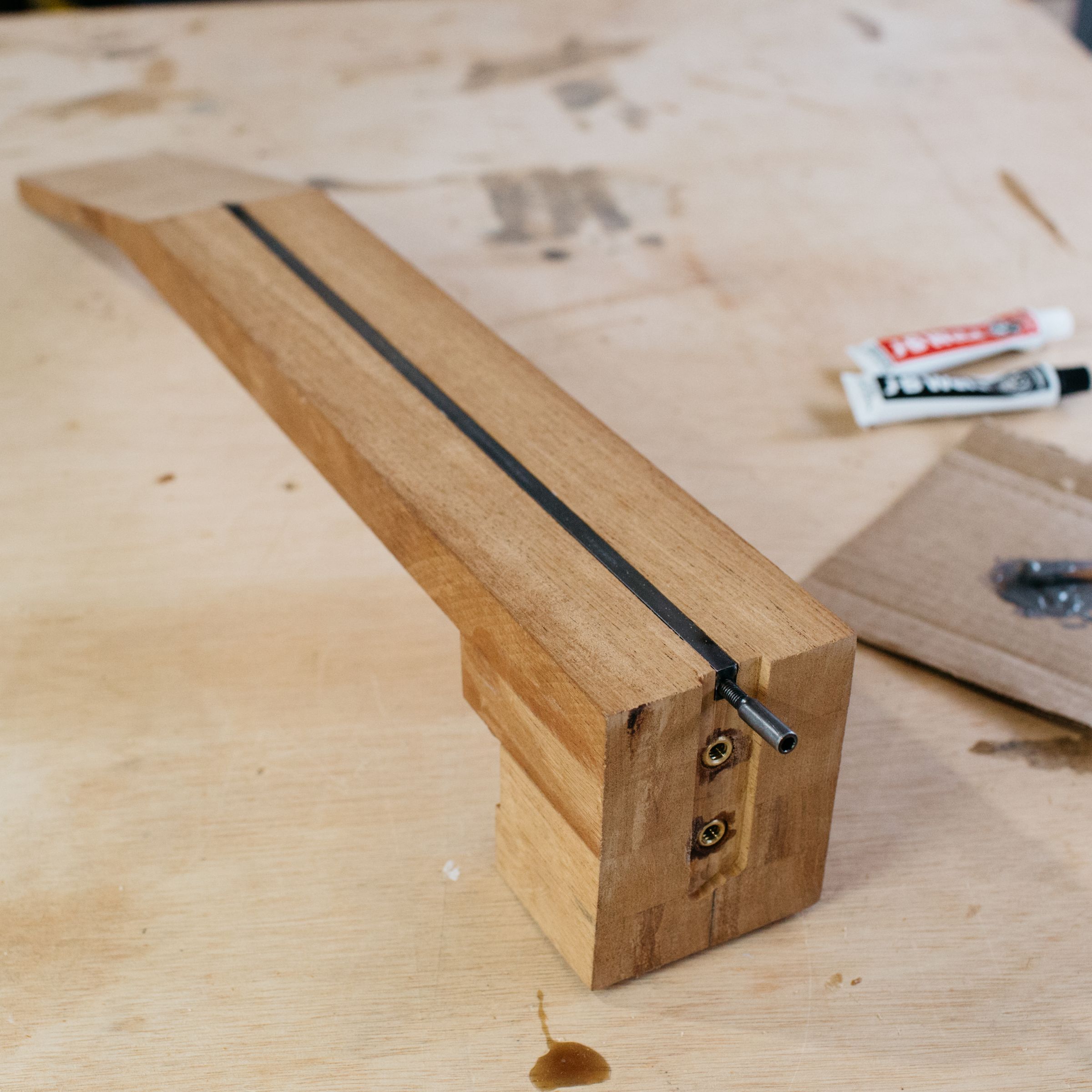 Building an Acoustic Guitar : 25 Steps (with Pictures) - Instructables