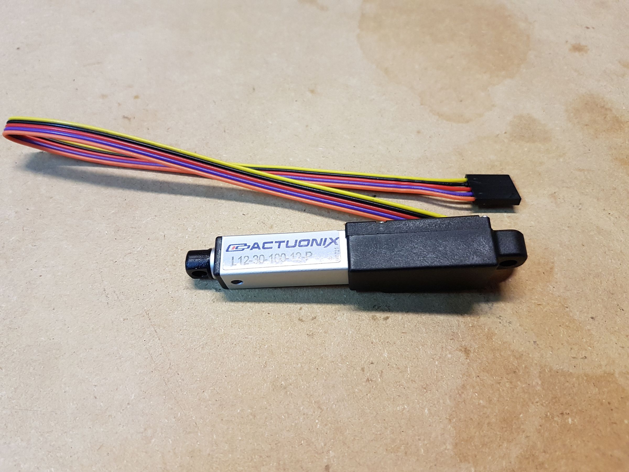 Operate an Actuator With a Linear Actuator Control Board : 5 Steps ...