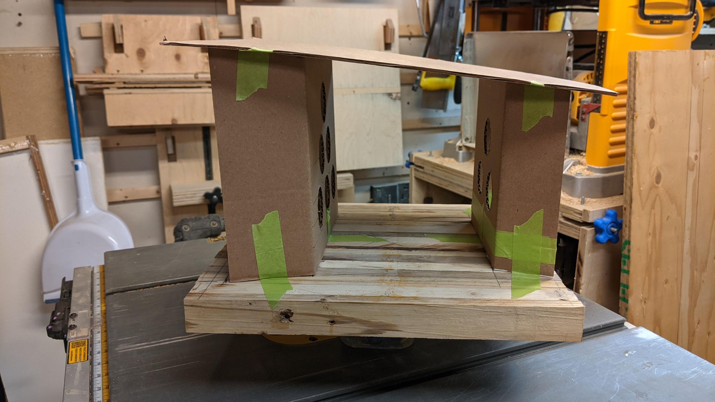 Pallet Wood Bird Feeder : 6 Steps (with Pictures) - Instructables