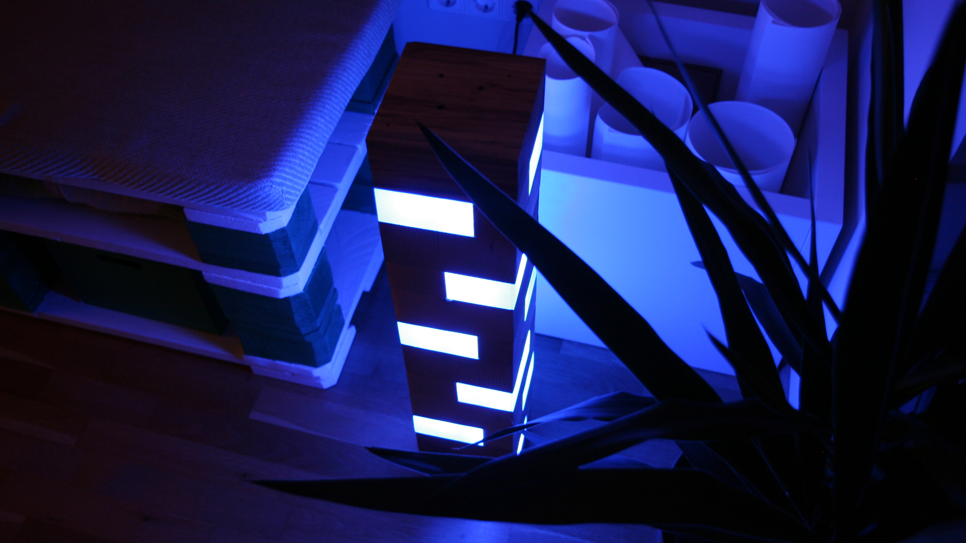 Colored LED Lamp From Pallet Wood Blocks : 10 Steps (with Pictures ...