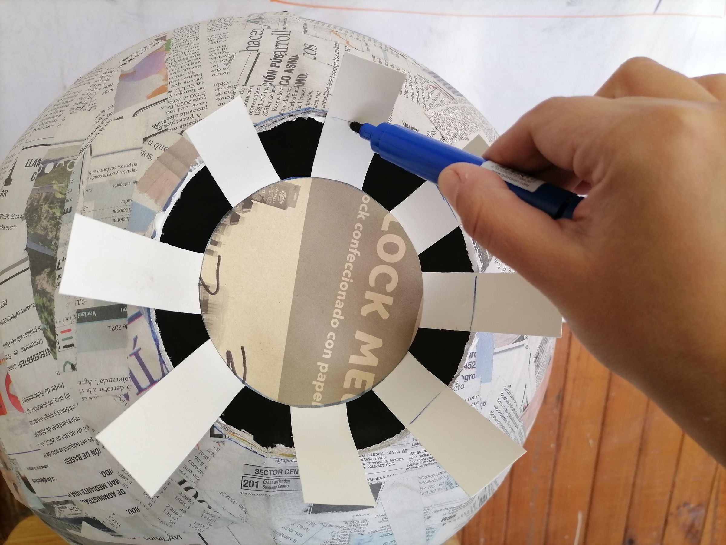 Paper Maché Death Star : 7 Steps (with Pictures) - Instructables