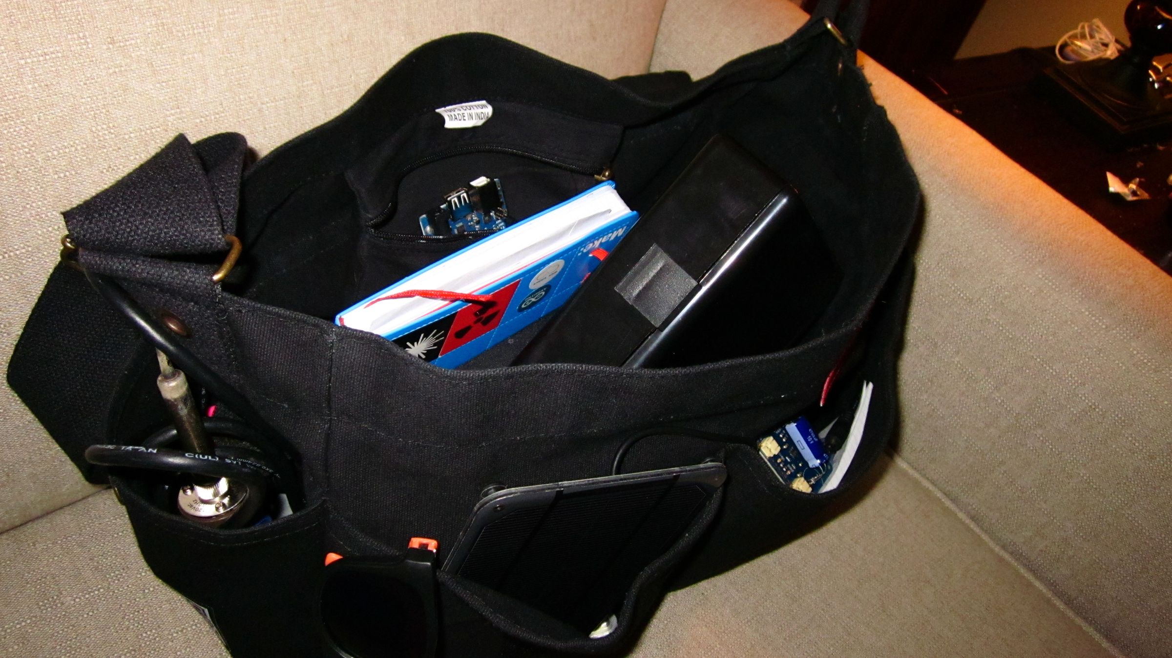 Flair a Hacker Bag : 3 Steps (with Pictures) - Instructables
