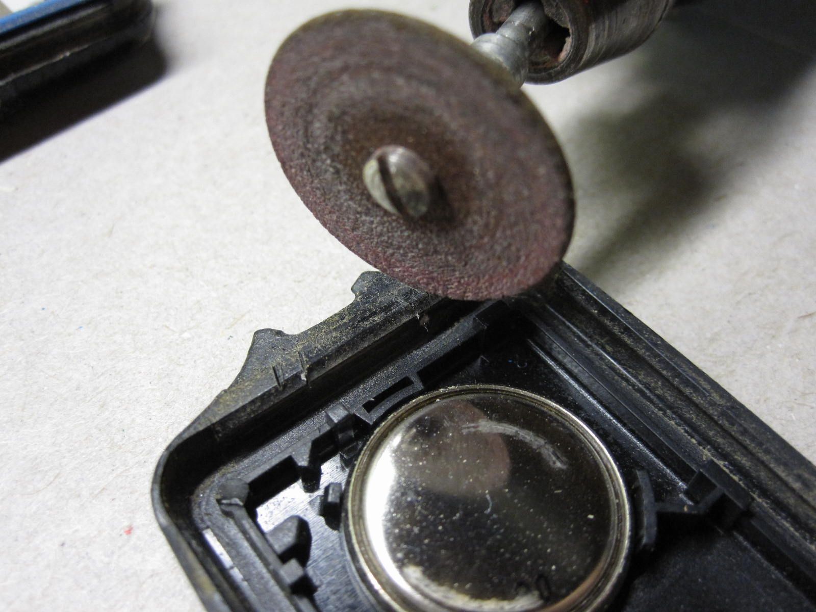 Repair a Broken Key Attachment on a Remote Entry Keyfob : 10 Steps ...
