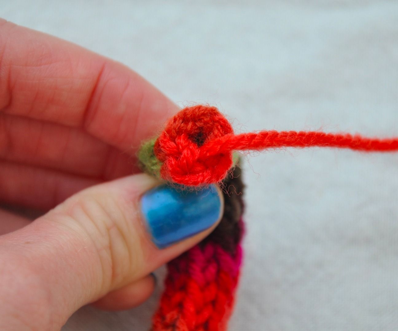 How to Use a French Knitter : 6 Steps (with Pictures) - Instructables