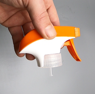 How to Make a Spray Bottle That Works in Any Orientation : 4 Steps ...