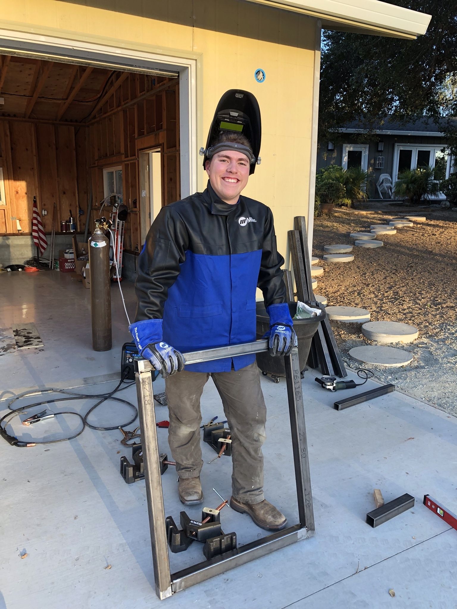 Heavy Duty Steel Welding and Work Table With Storage : 7 Steps (with ...