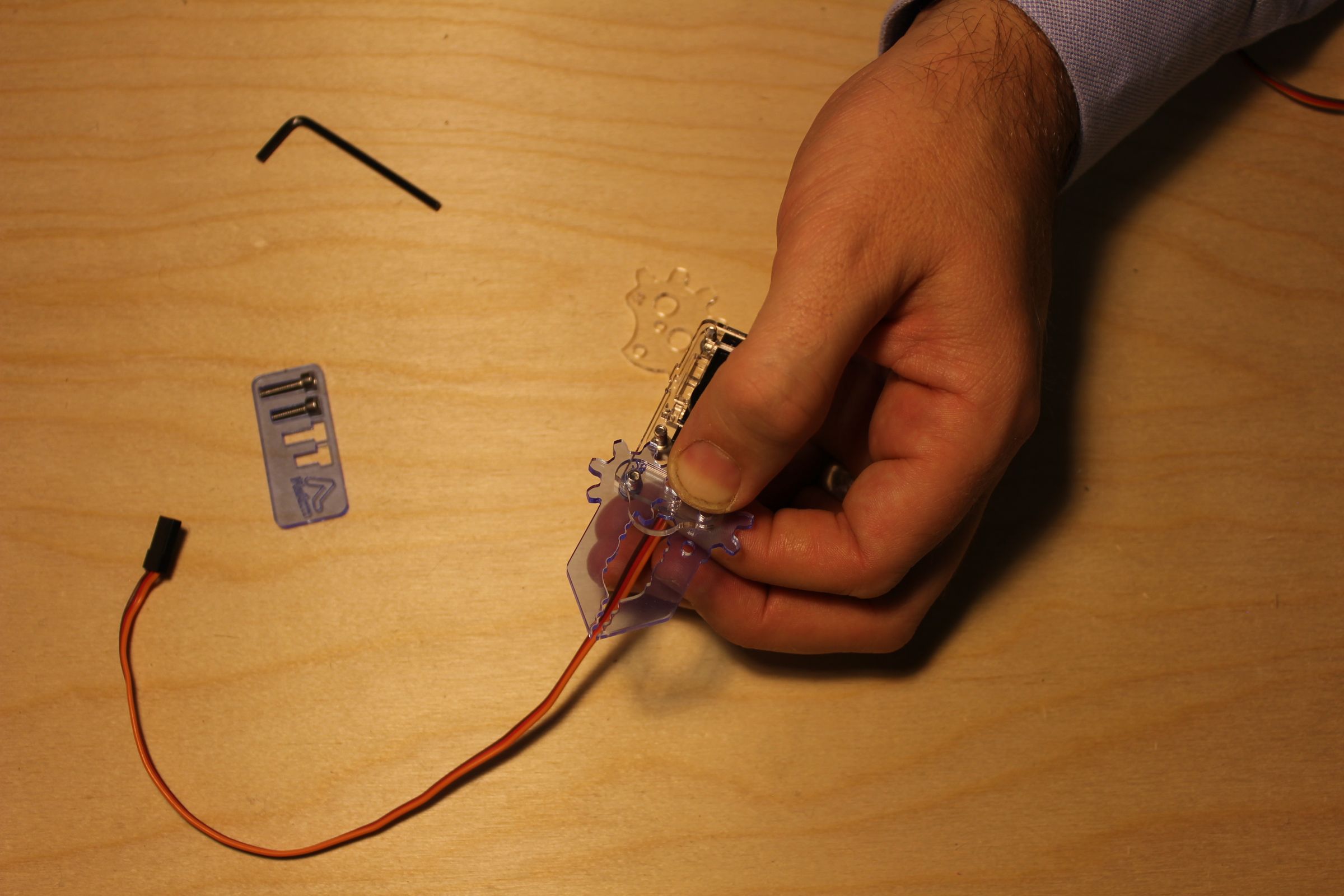 MeArm V1.1 - Tiny Open Source Robot Arm : 18 Steps (with Pictures) - Instructables