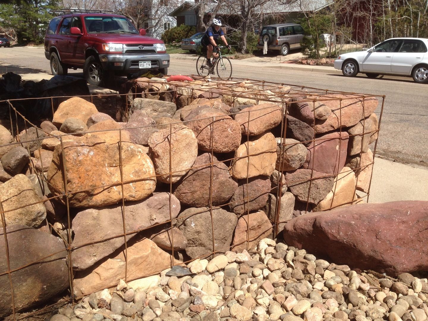 Cheap DIY Gabion Baskets : 4 Steps - Instructables