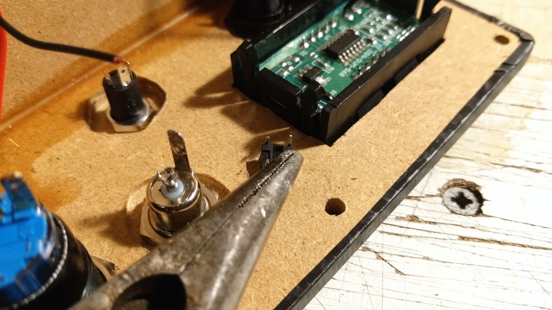 Old Speaker Conversion to Bluetooth Boombox : 8 Steps (with Pictures ...