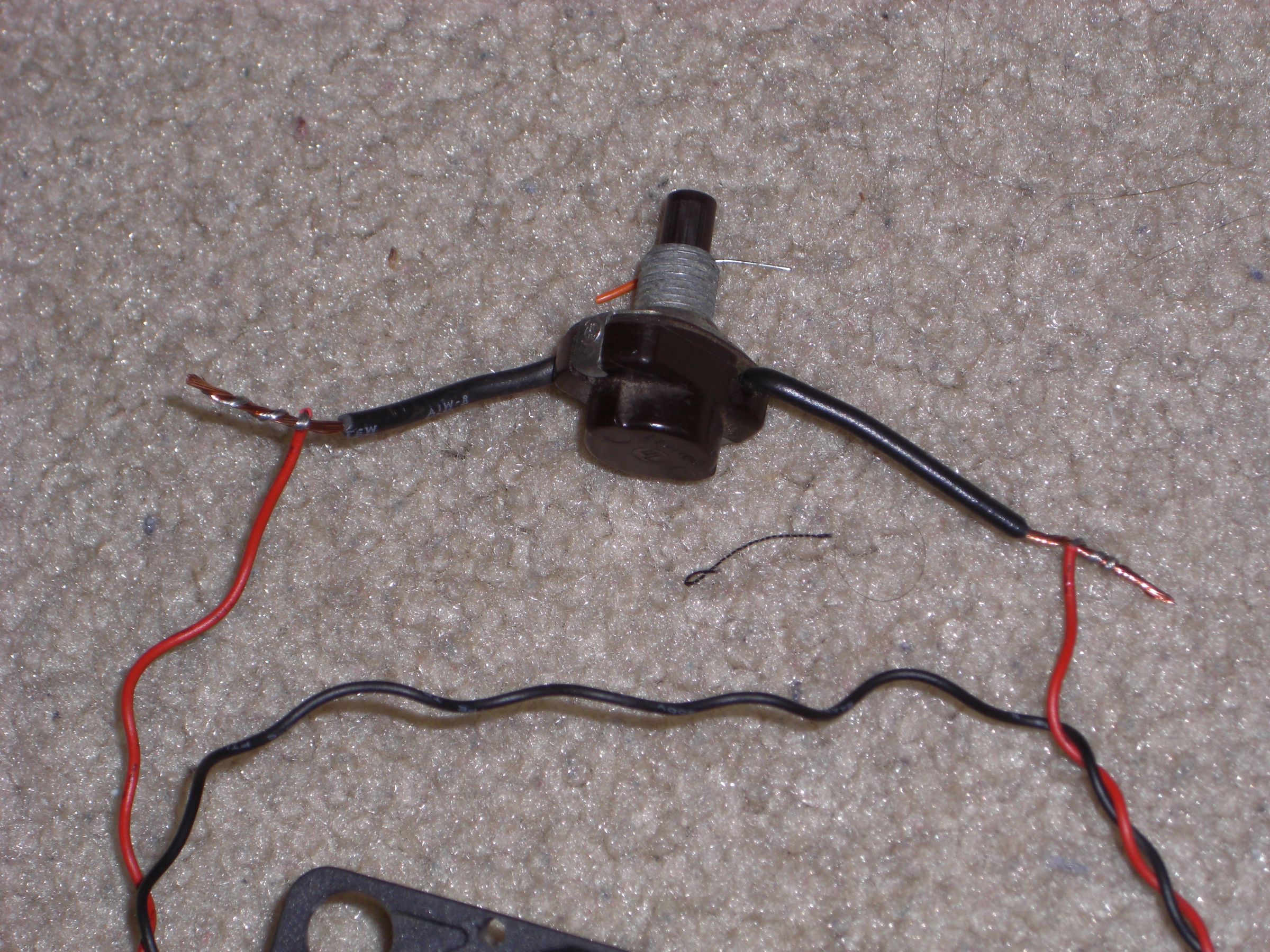 Super Easy Battery Powerd Computer Fan : 5 Steps - Instructables