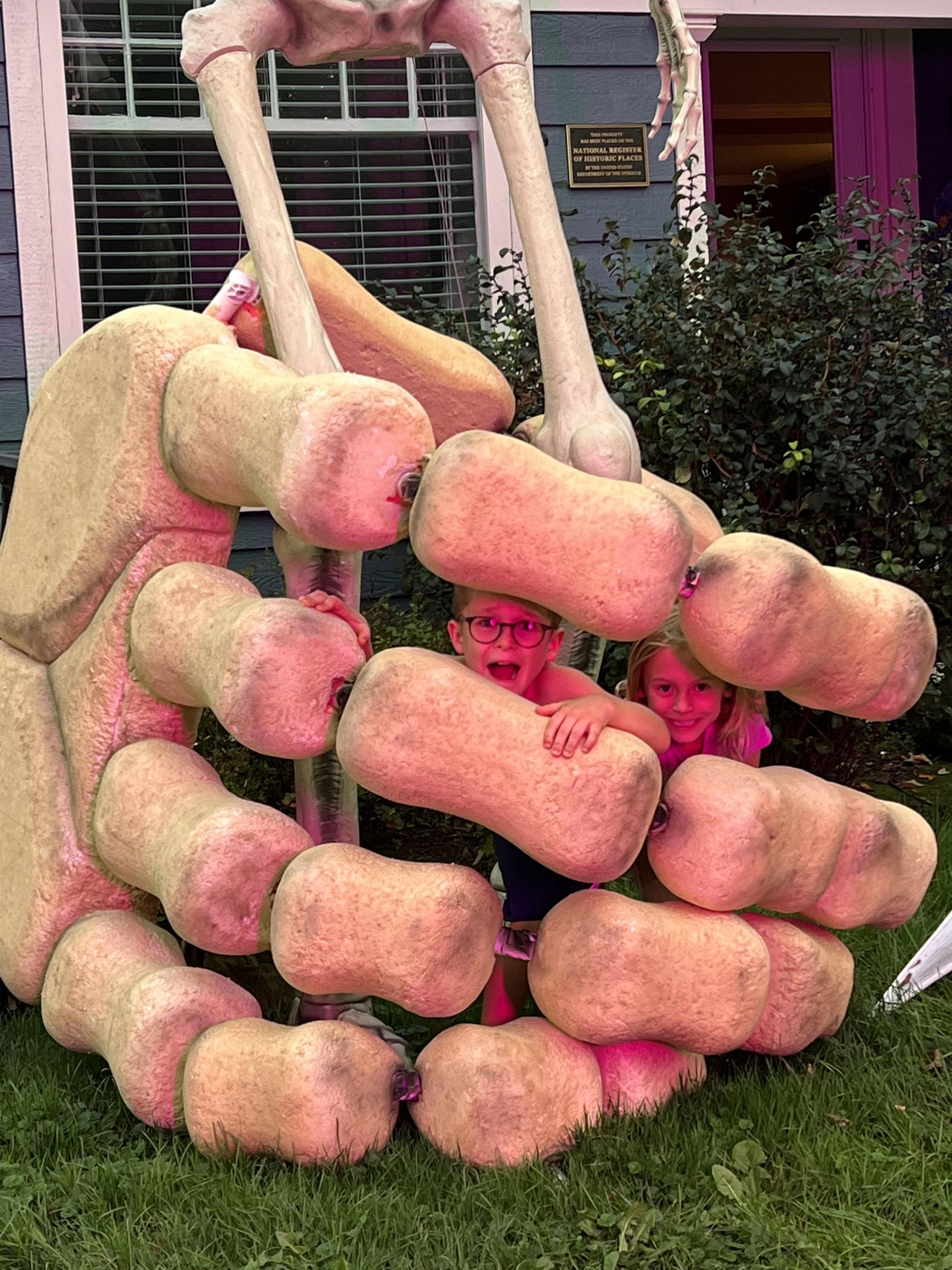 Over Sized Skeleton Breaking Out of My Home : 11 Steps (with Pictures ...