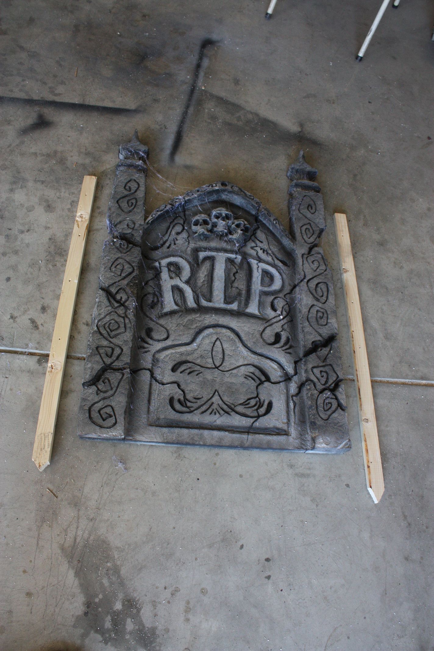 Home Made Grave Stones : 13 Steps (with Pictures) - Instructables