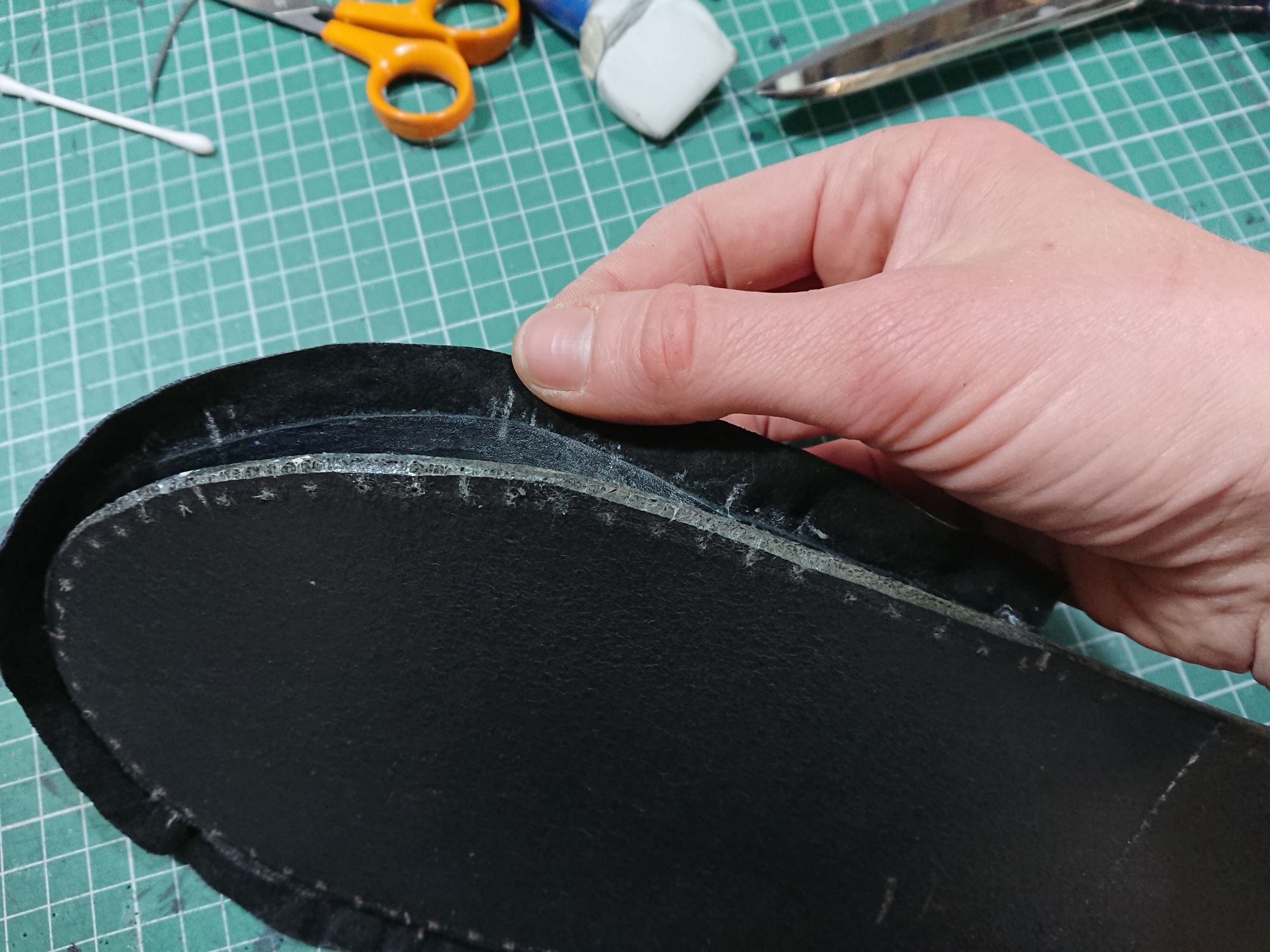 Making Leather Slippers : 9 Steps (with Pictures) - Instructables